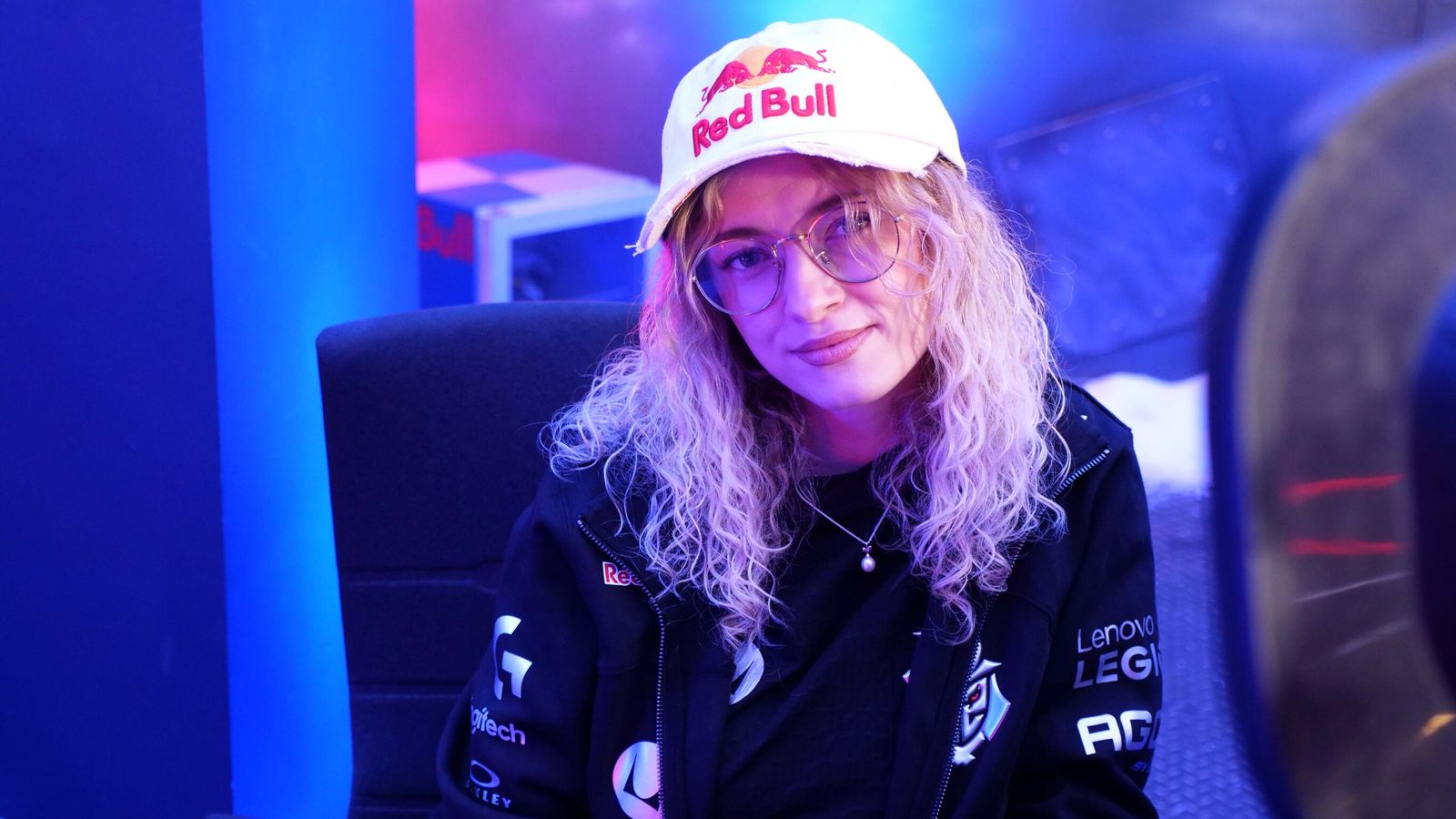 The female gamers competing for thousands of pounds at first event of ...