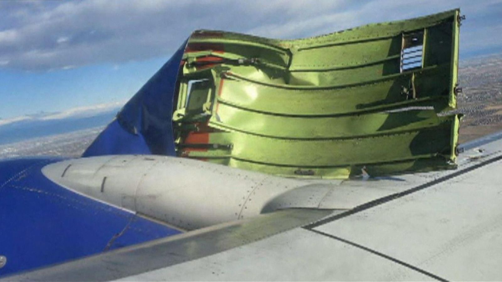 US: Engine cover falls off plane during Southwest Airlines flight ...