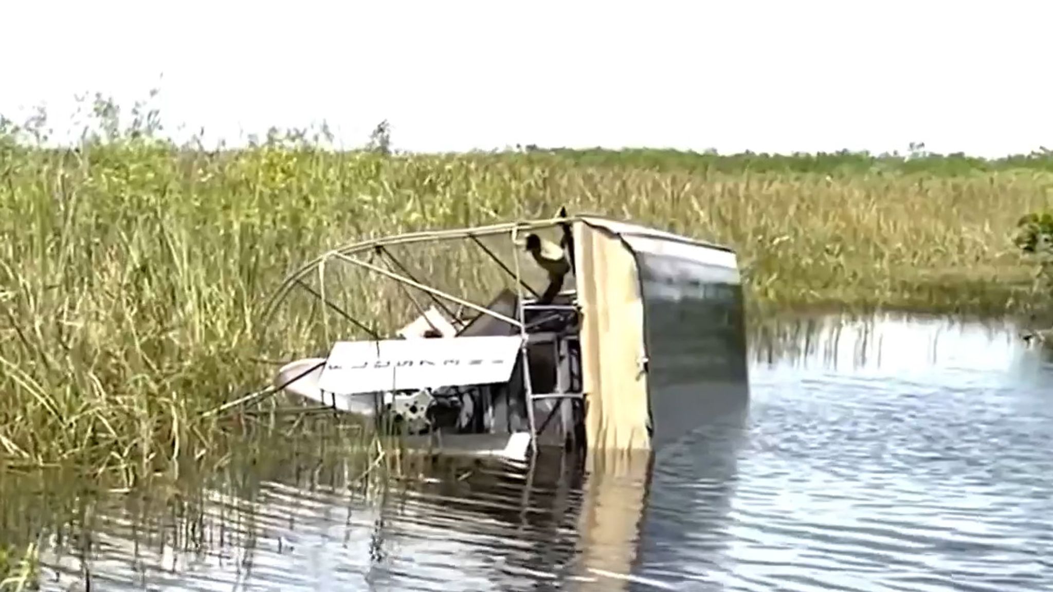 Florida Everglades boat tour overturns in alligator-infested waters ...