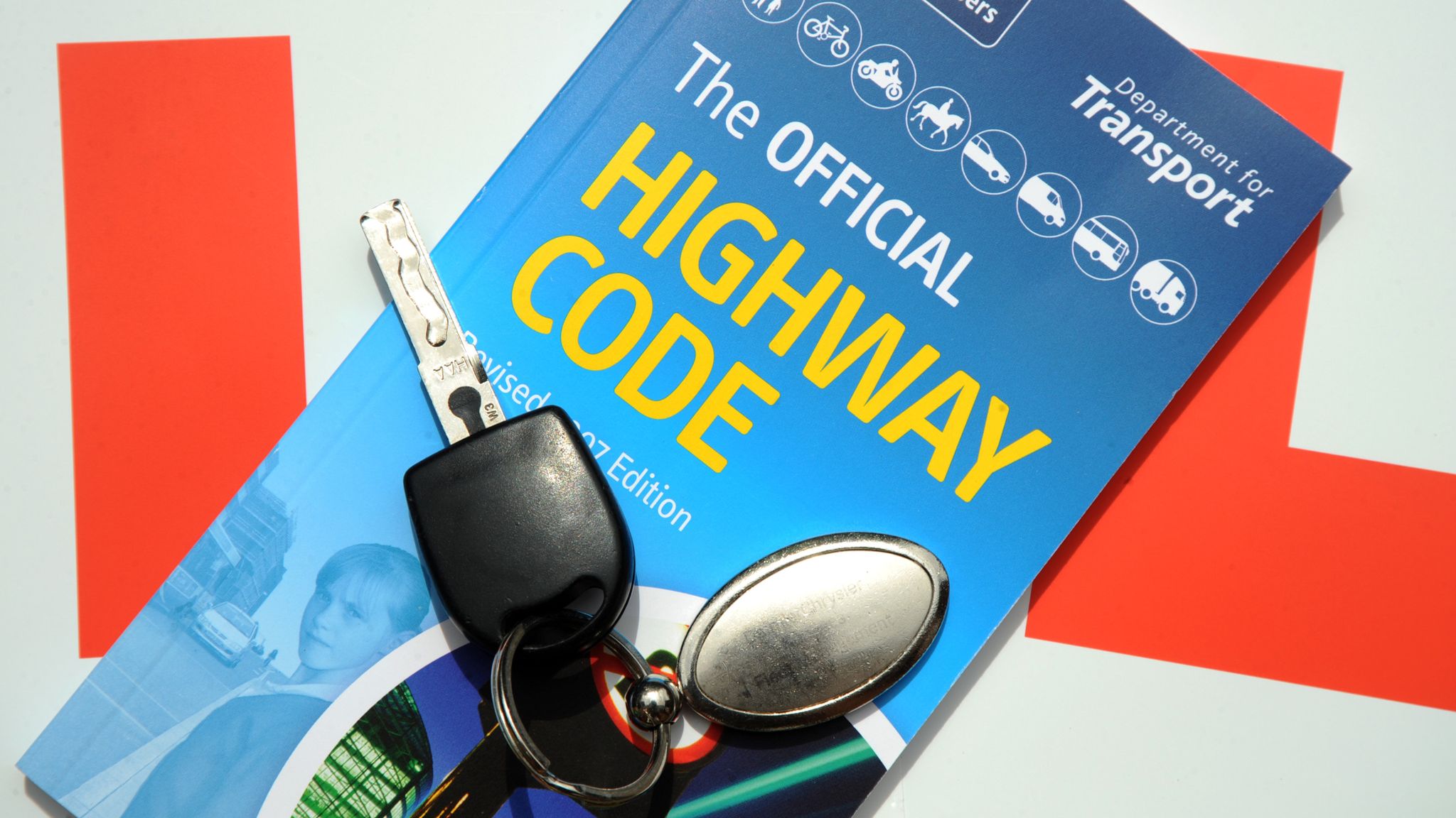 'Alarming rise' in learner drivers cheating on their theory test | UK ...