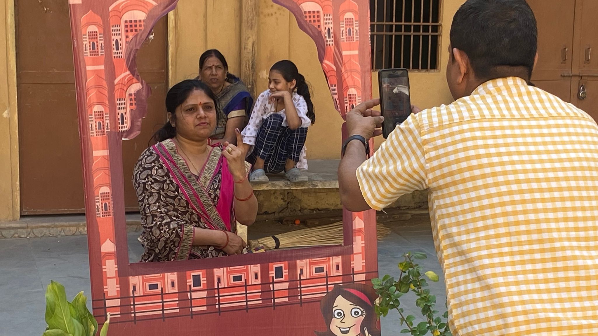 India election begins as almost 1 billion voters start heading to the ...