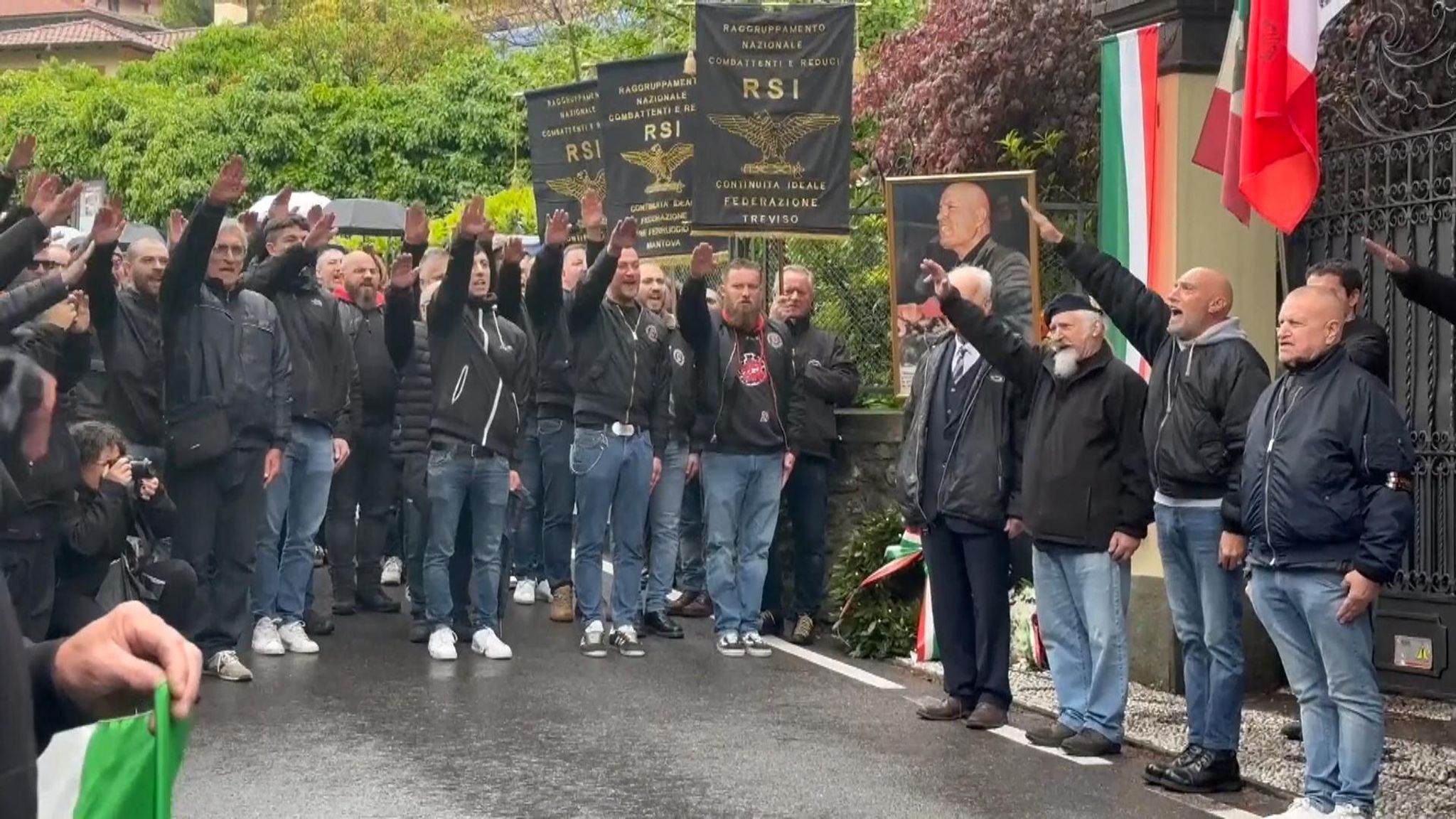 Mussolini Fascist Flag Italian Mussolini Arose In The Fasces Movement,