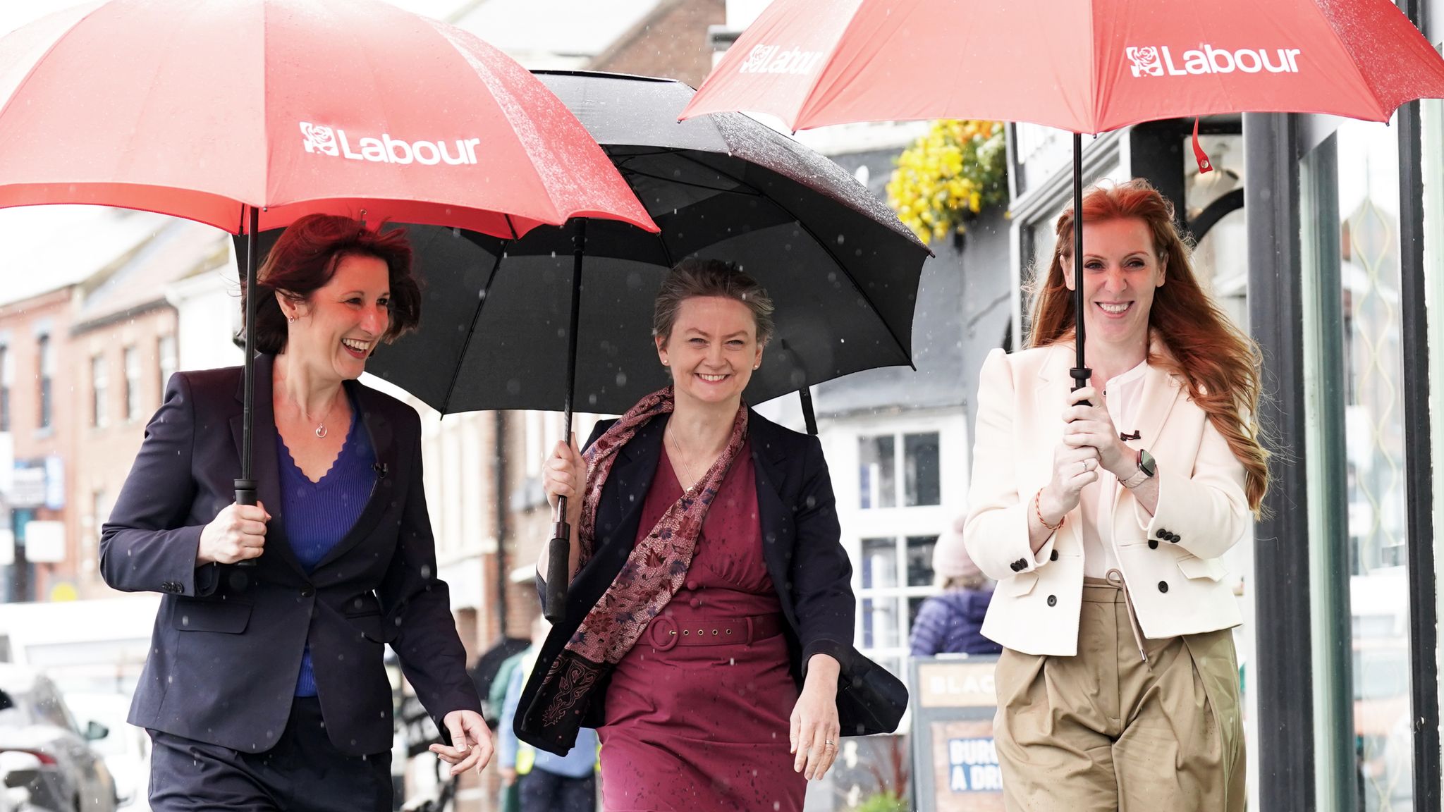 Labour shouldn't return money to union backer, shadow minister insists ...