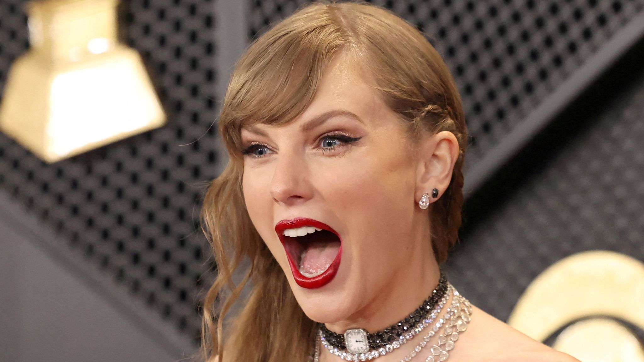 Taylor Swift equals Madonna's record as the female artist with the most ...