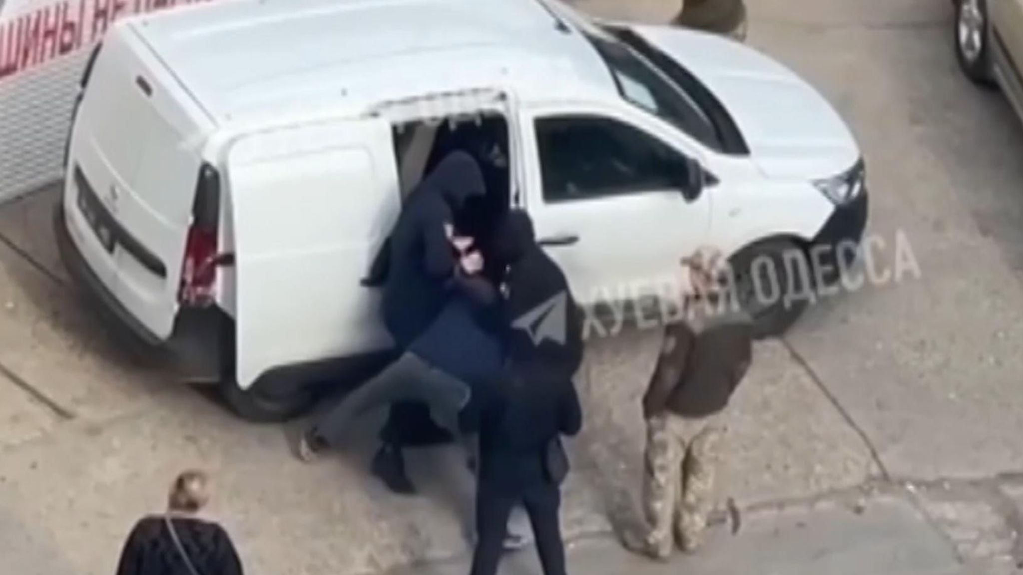 Russia-Ukraine war: 'They aren't ready to die' - the smuggler charging ...