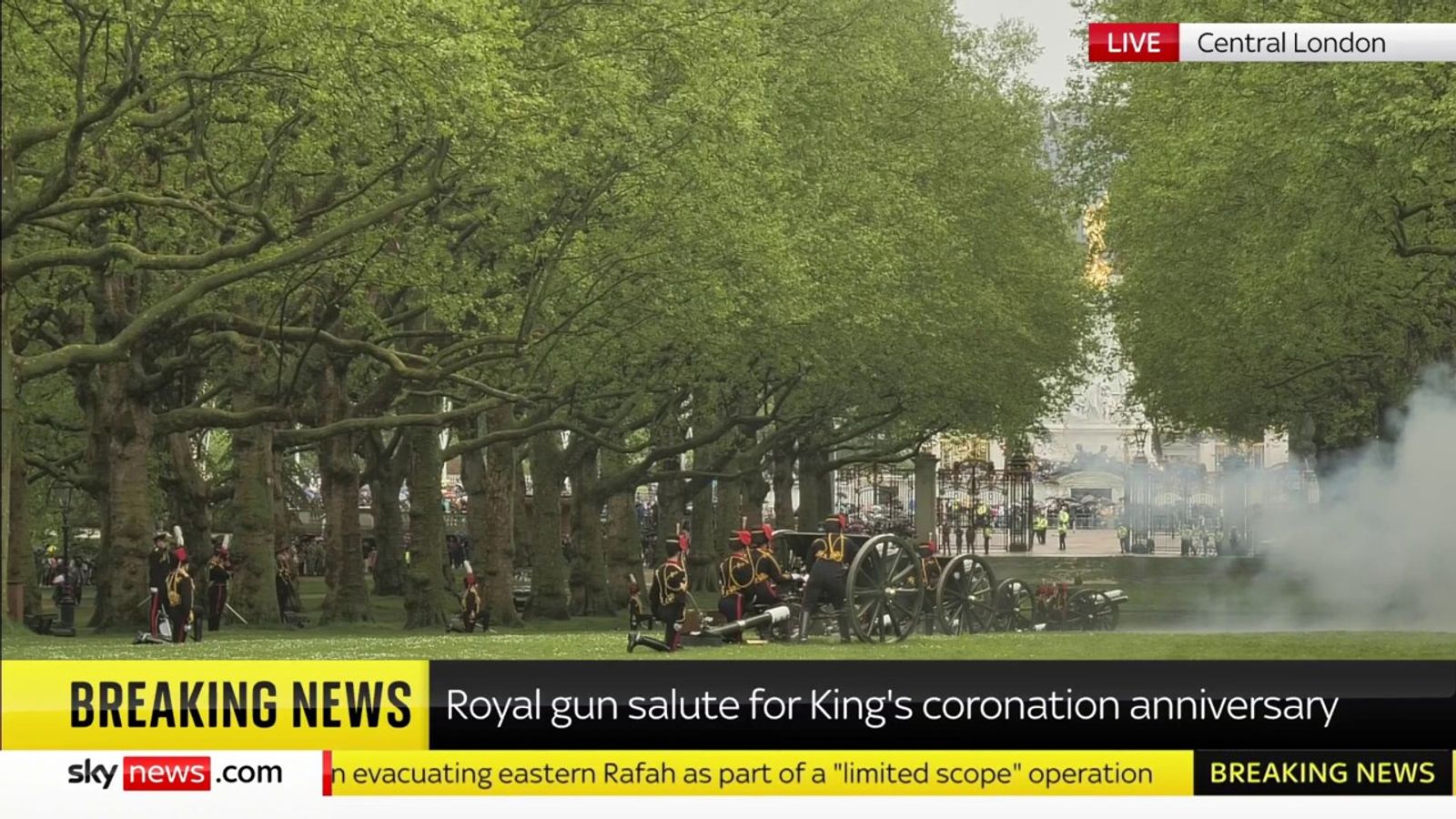 Royal gun salute takes place in Central London for King Charles ...