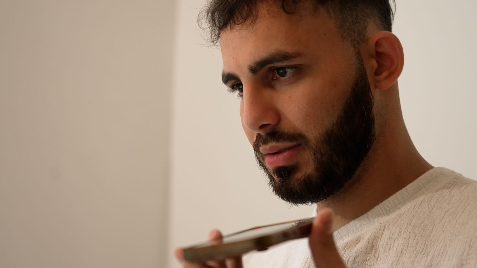 'It was her leg or her life': Teenager from viral video on how she escaped Gaza after amputation ...