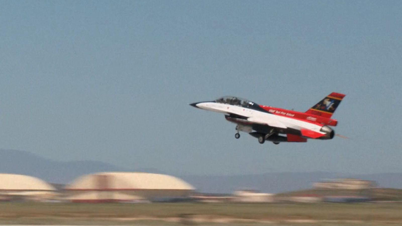 AI-operated F-16 fighter jet takes US Air Force chief for a ride | US ...