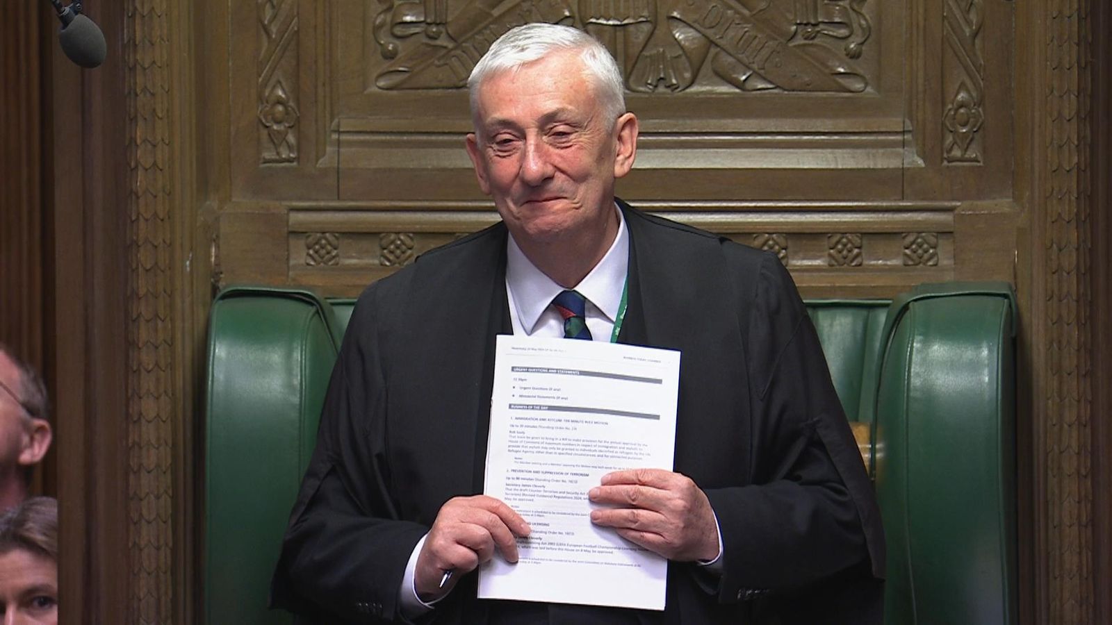 Craig Mackinlay: Standing ovation for MP who had hands and feet ...