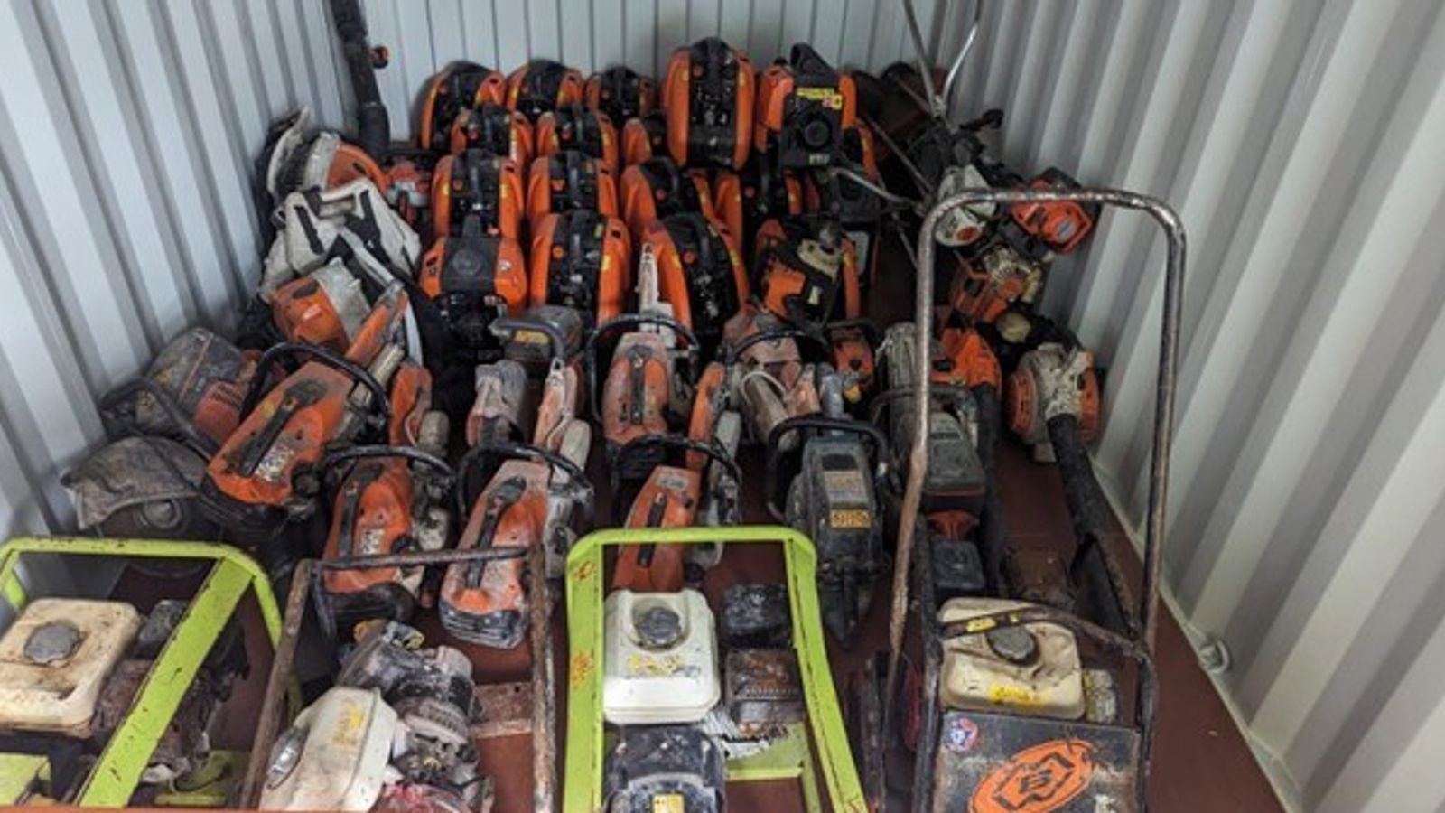 Power tool with tracking device leads Kent Police to £500,000 hoard of ...