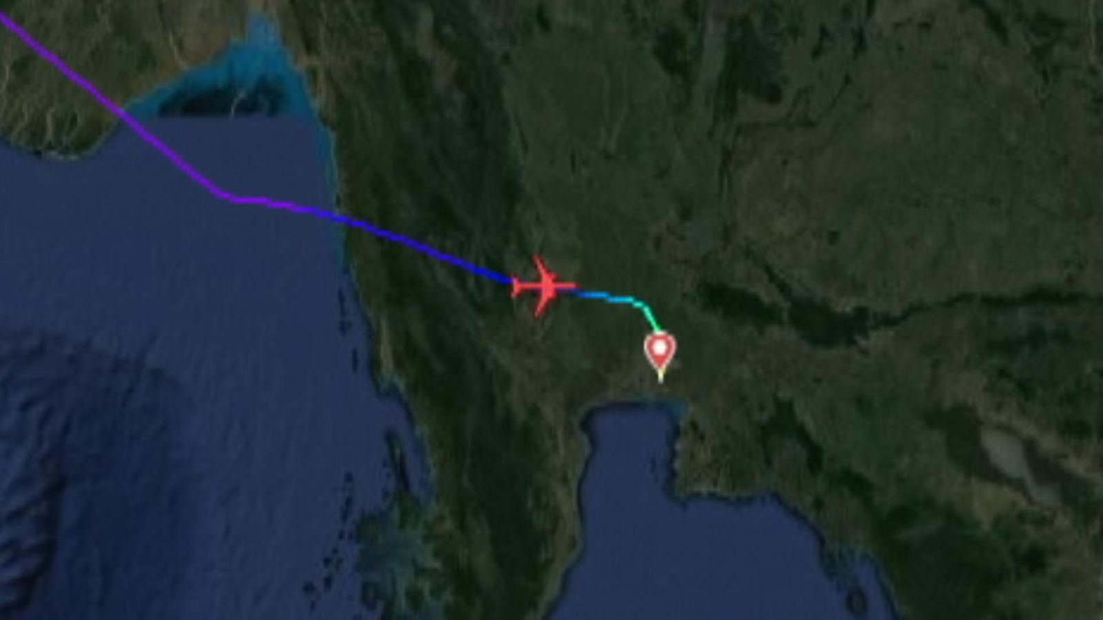 Flightradar24 data shows moment Singapore Airlines plane hits ...
