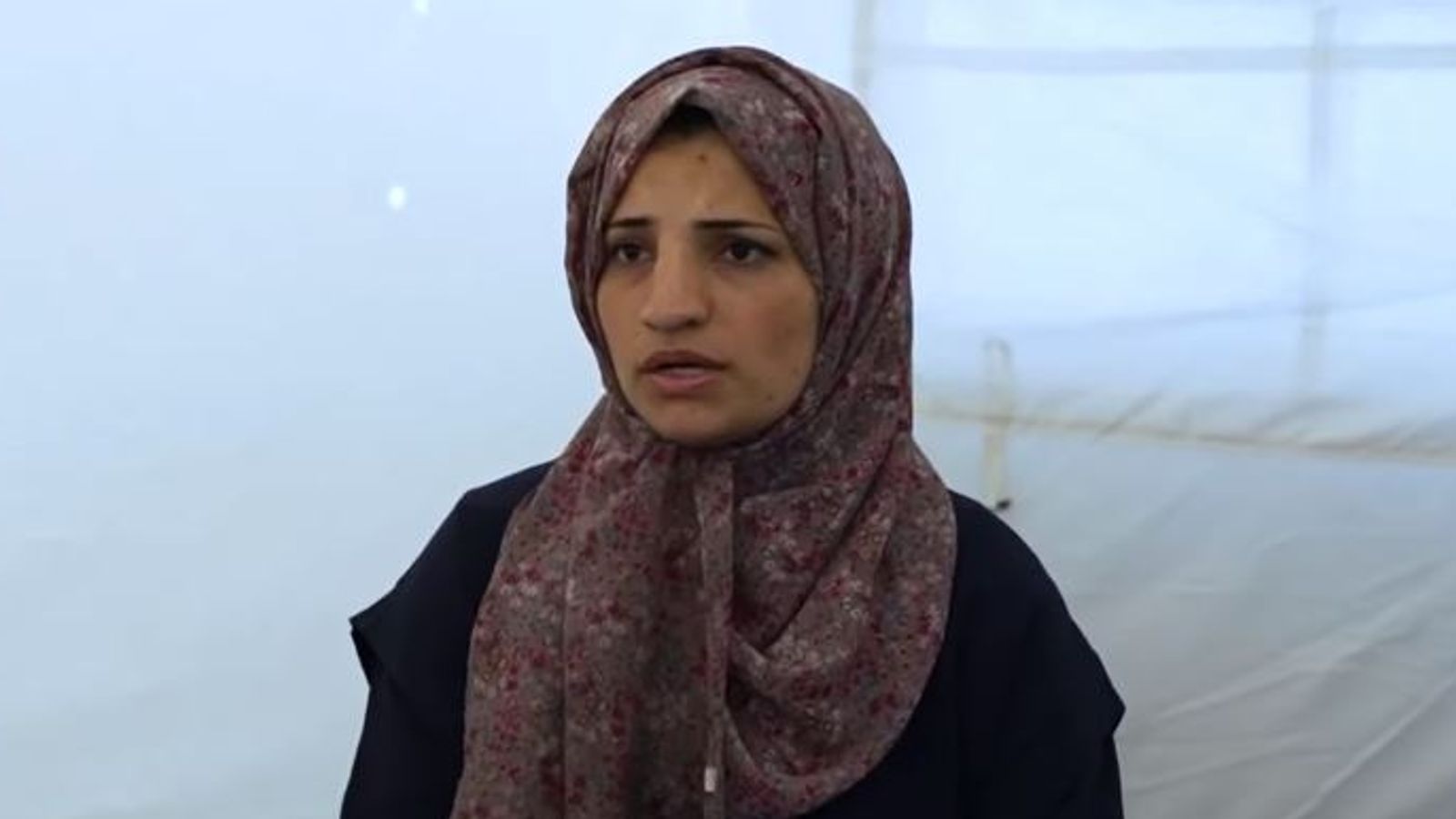 Girl, three, with ultra-rare disease denied escape from Gaza for treatment | World News | Sky News