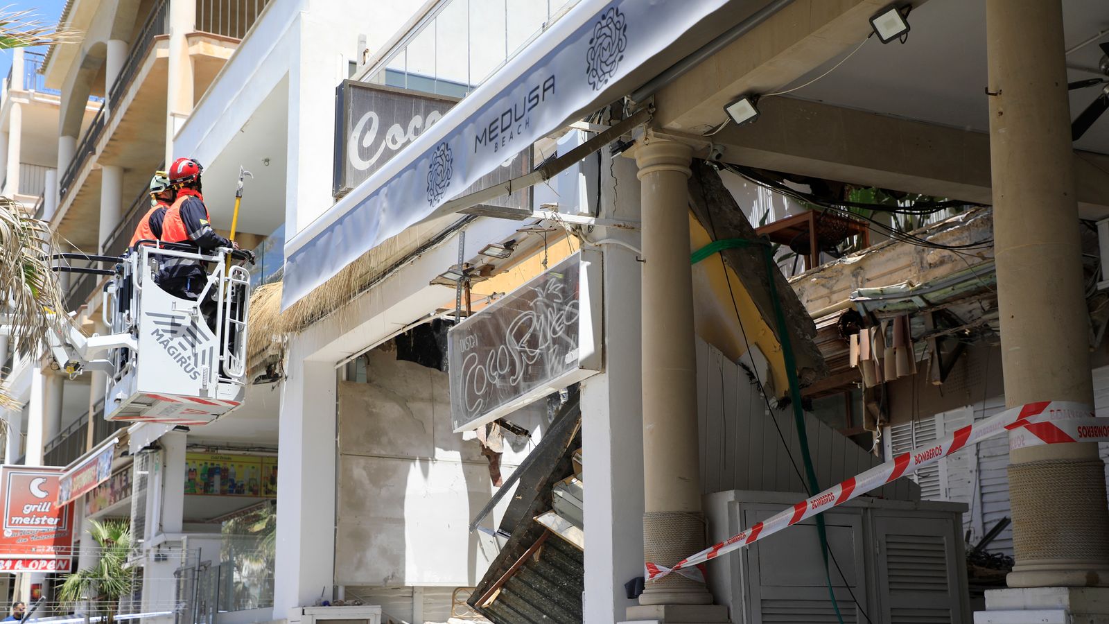 Majorca rooftop terrace in deadly collapse was unlicenced, says mayor ...