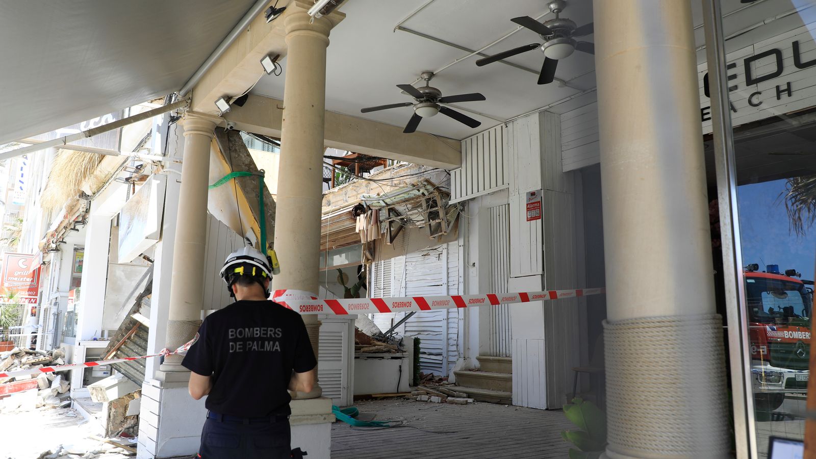 Majorca rooftop terrace in deadly collapse was unlicenced, says mayor ...