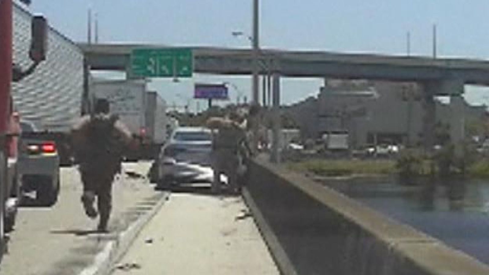 Florida: Woman jumps into lake after leading police on high-speed chase ...