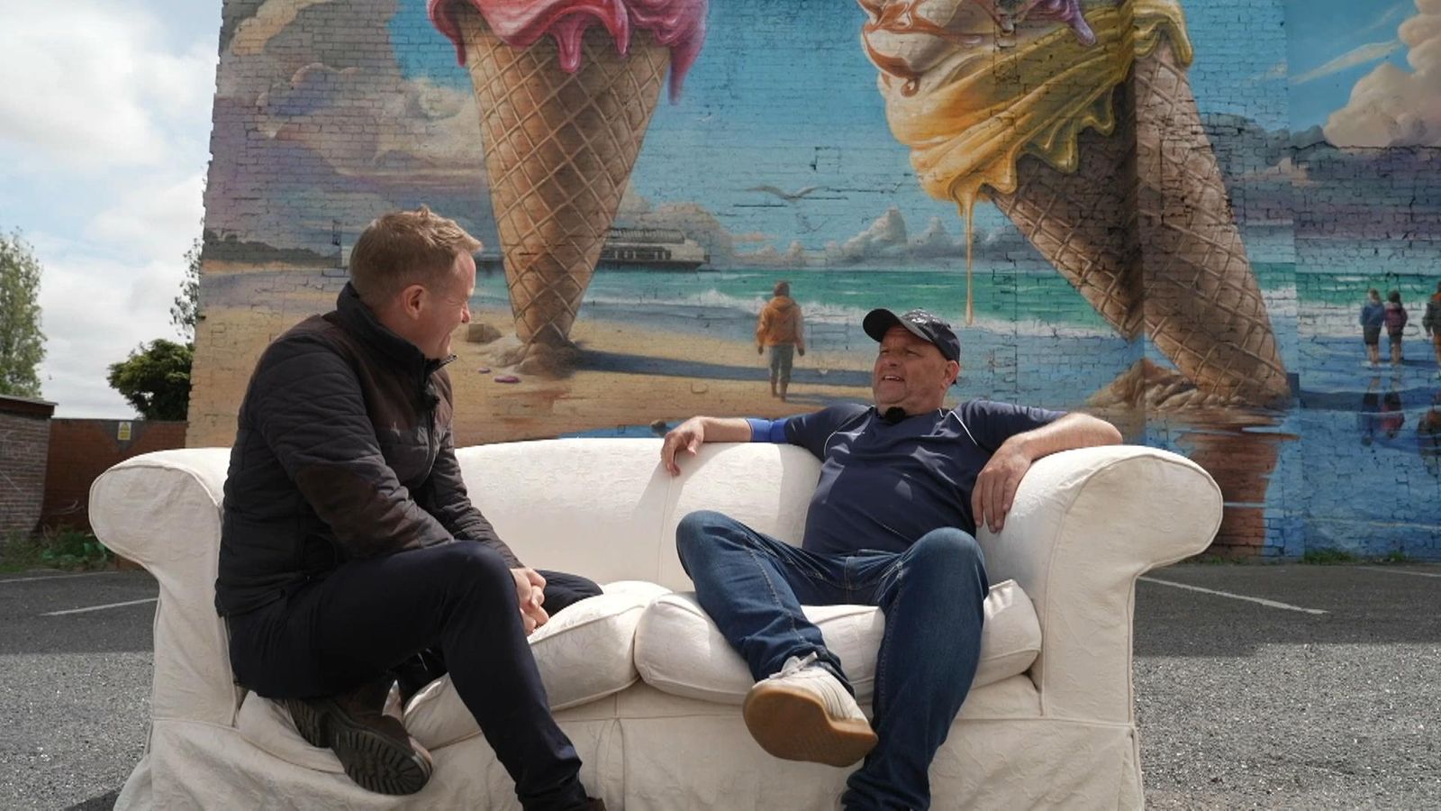 Voters in swing constituency of Grimsby and Cleethorpes talk about the ...