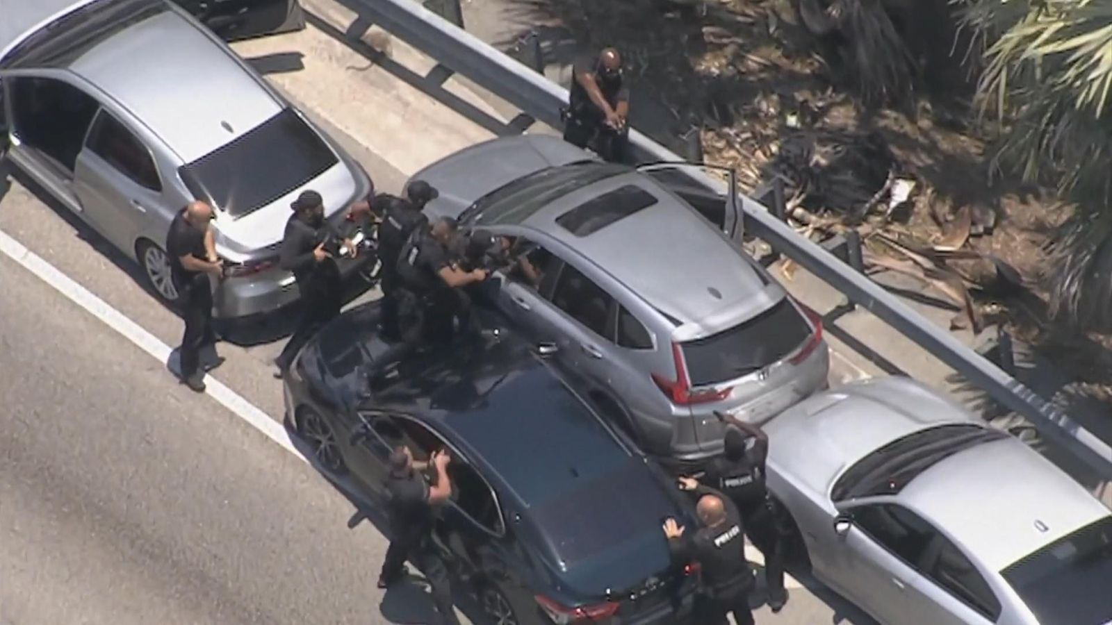 Florida: Robbery suspects lead police on high-speed chase | US News ...