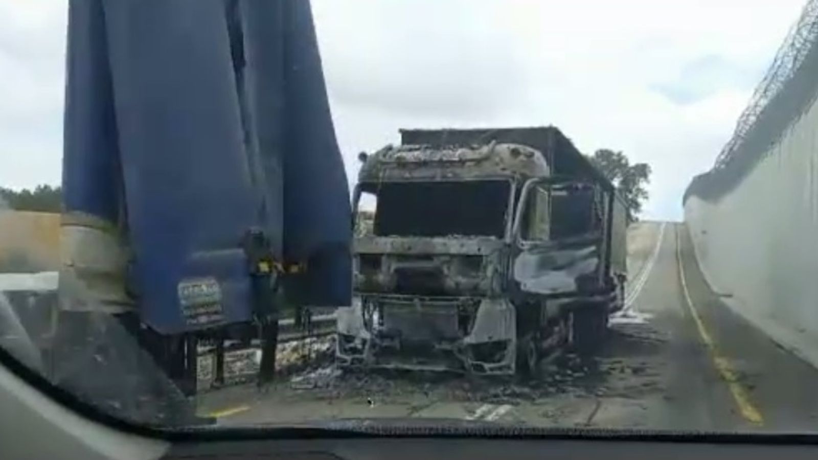 Israeli protesters block aid convoy heading for Gaza | World News | Sky ...