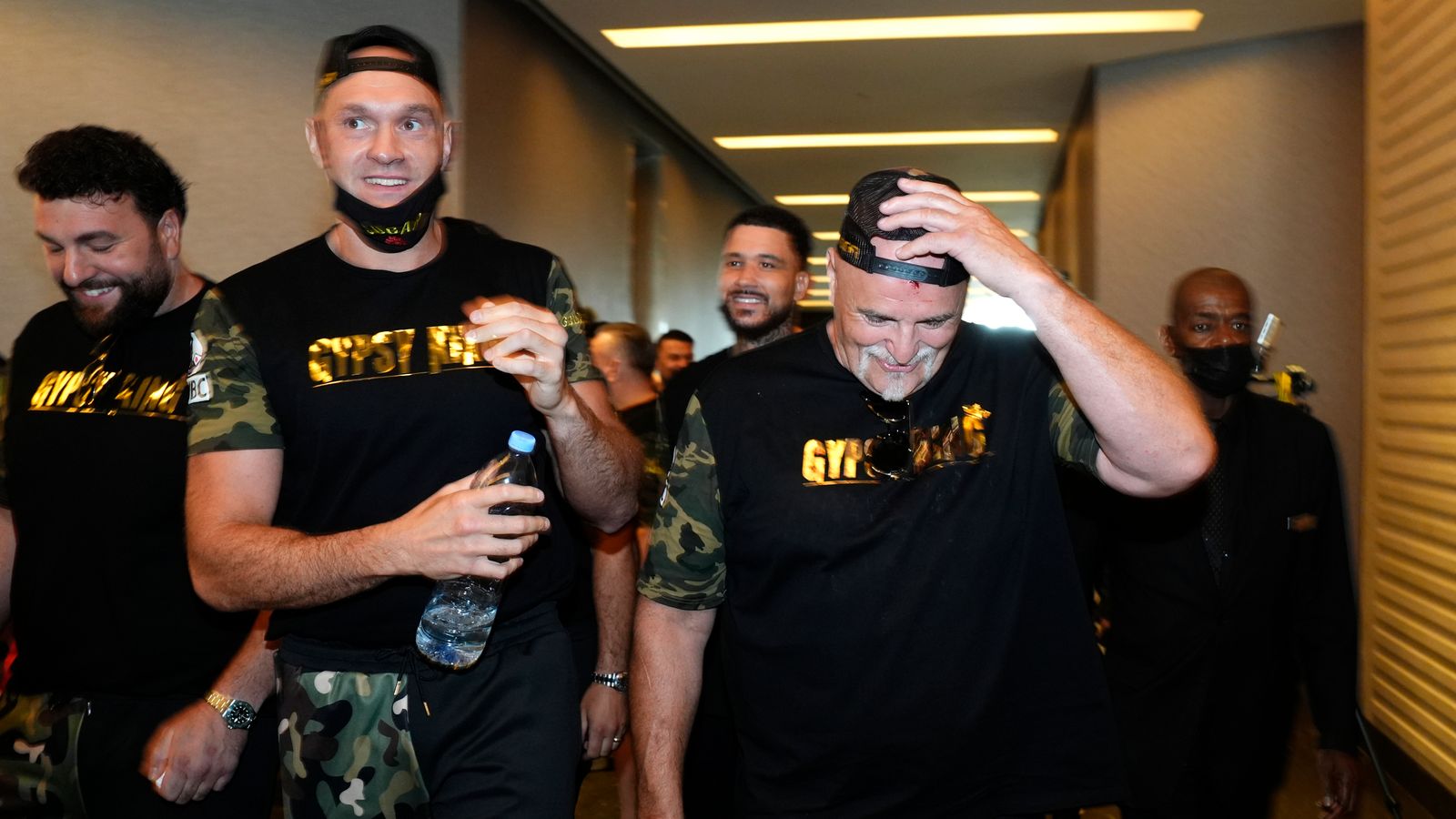 Tyson Fury's dad headbutts member of Oleksandr Usyk's entourage at ...