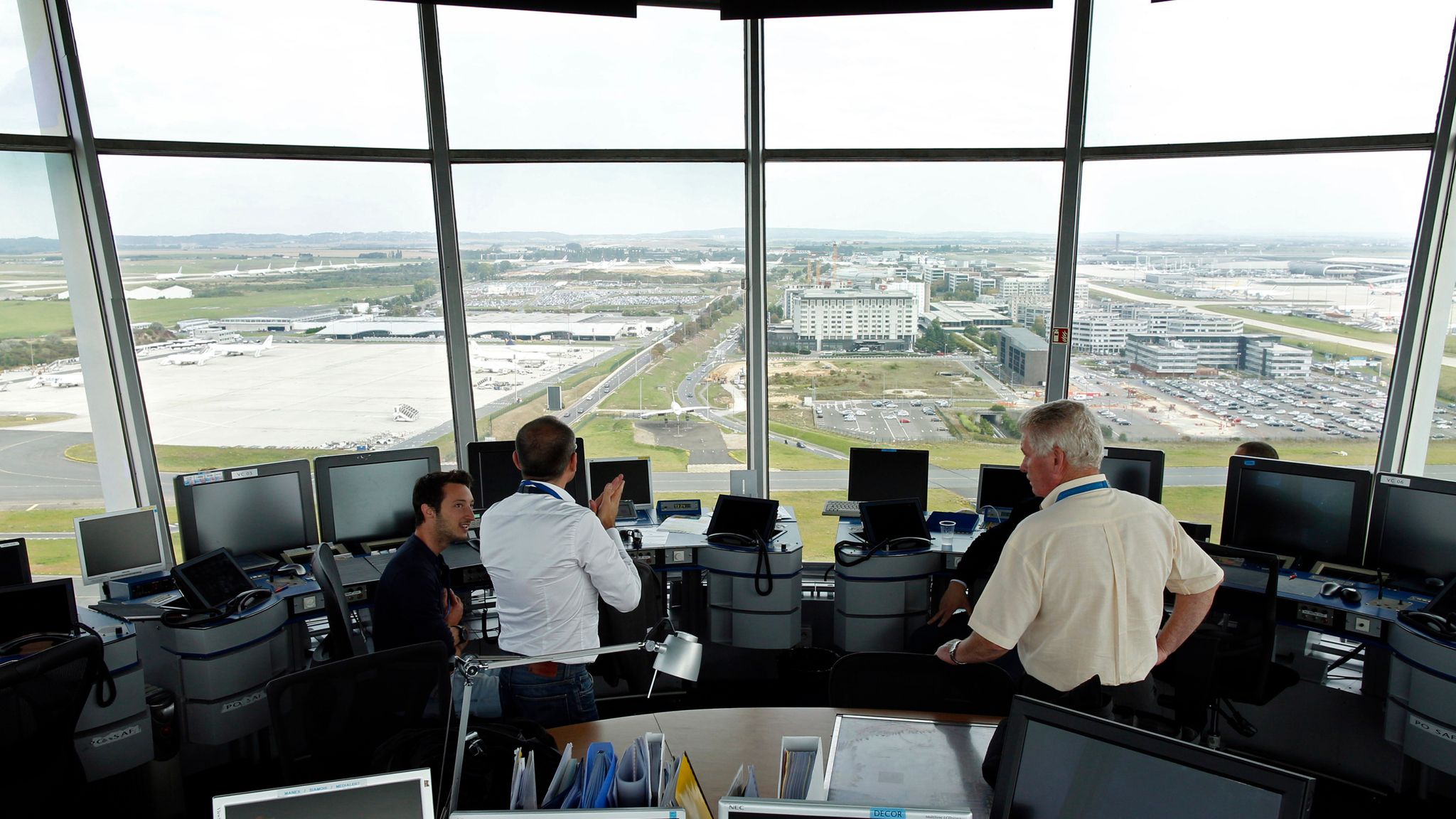 French air traffic controllers granted legal right to turn up late for ...