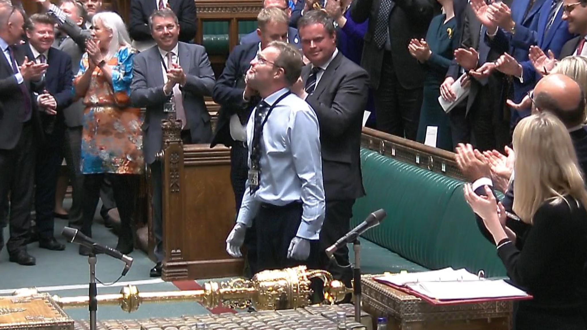 'Bionic MP' Craig Mackinlay says he won't contest his seat at general ...