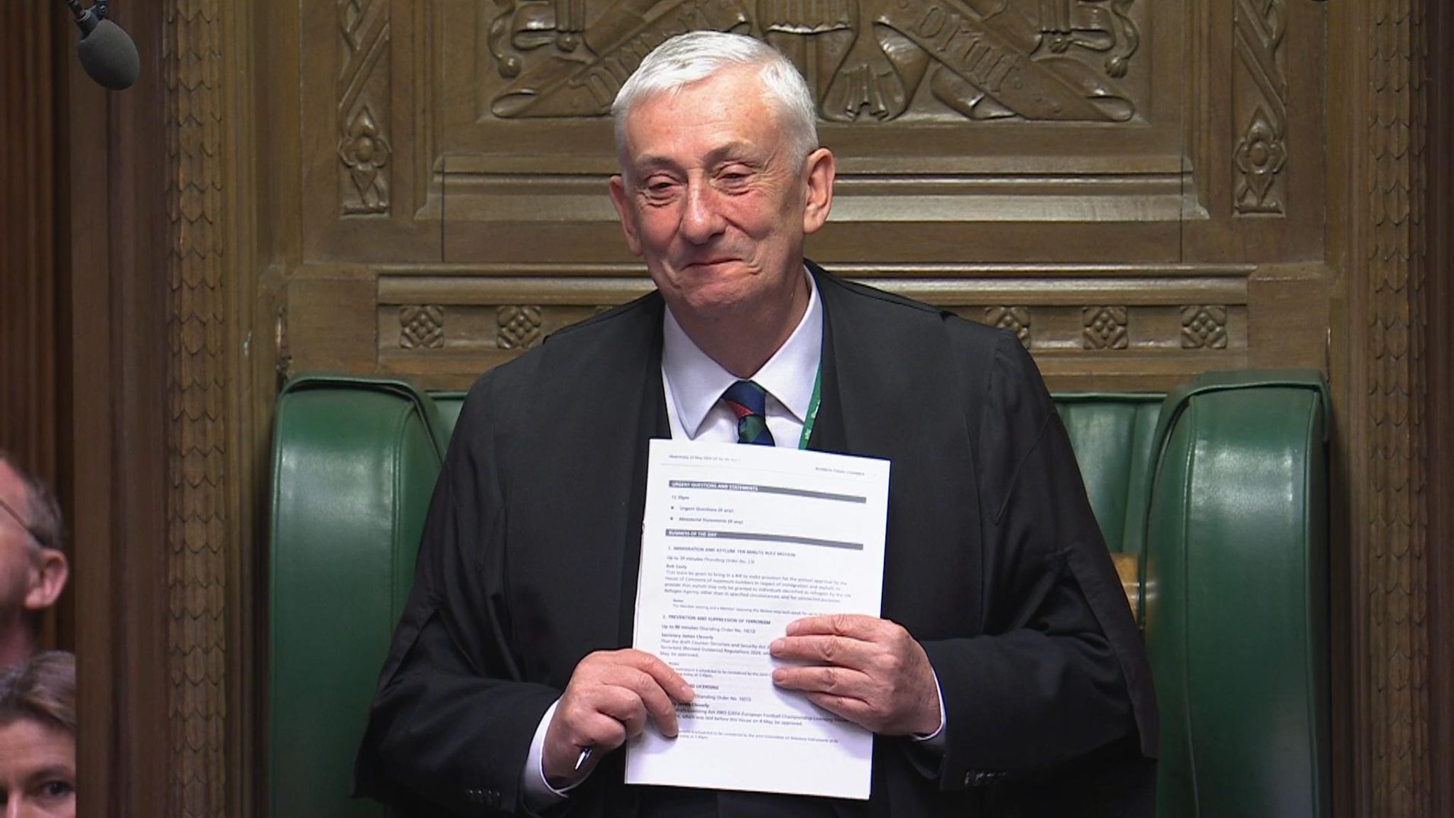 Craig Mackinlay: Standing ovation for MP who had hands and feet ...