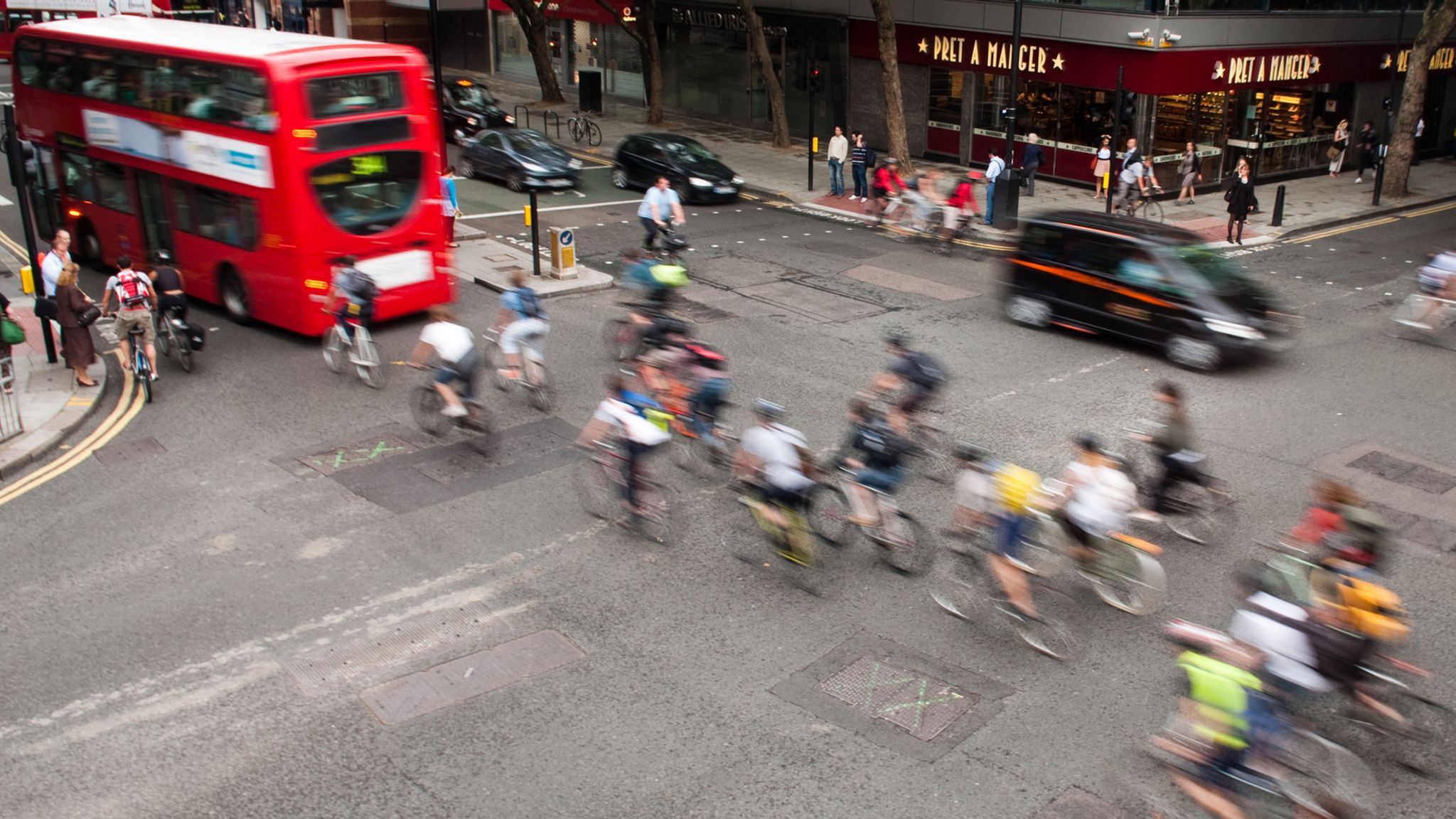 New 'death by dangerous cycling' offence after MPs back law change ...