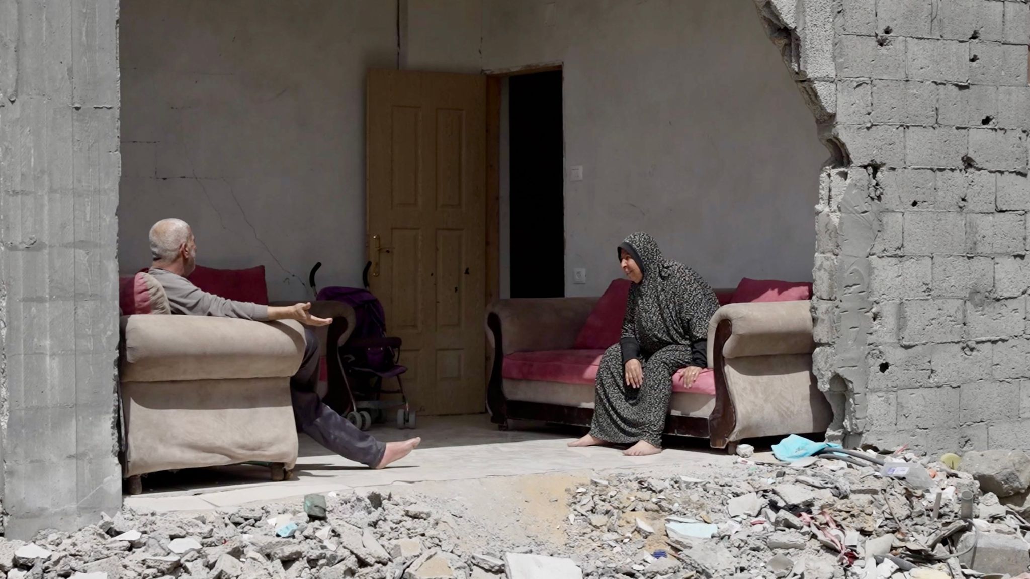 Aid passing through Gaza's 'lifeline' northern crossing at Erez for ...