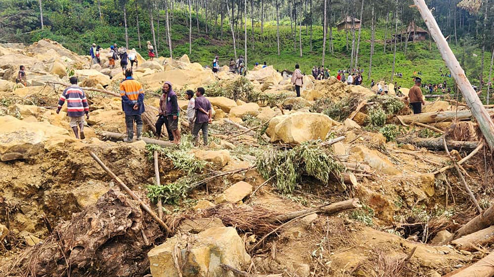 Papua New Guinea: More than 2,000 people buried alive in landslide - as ...