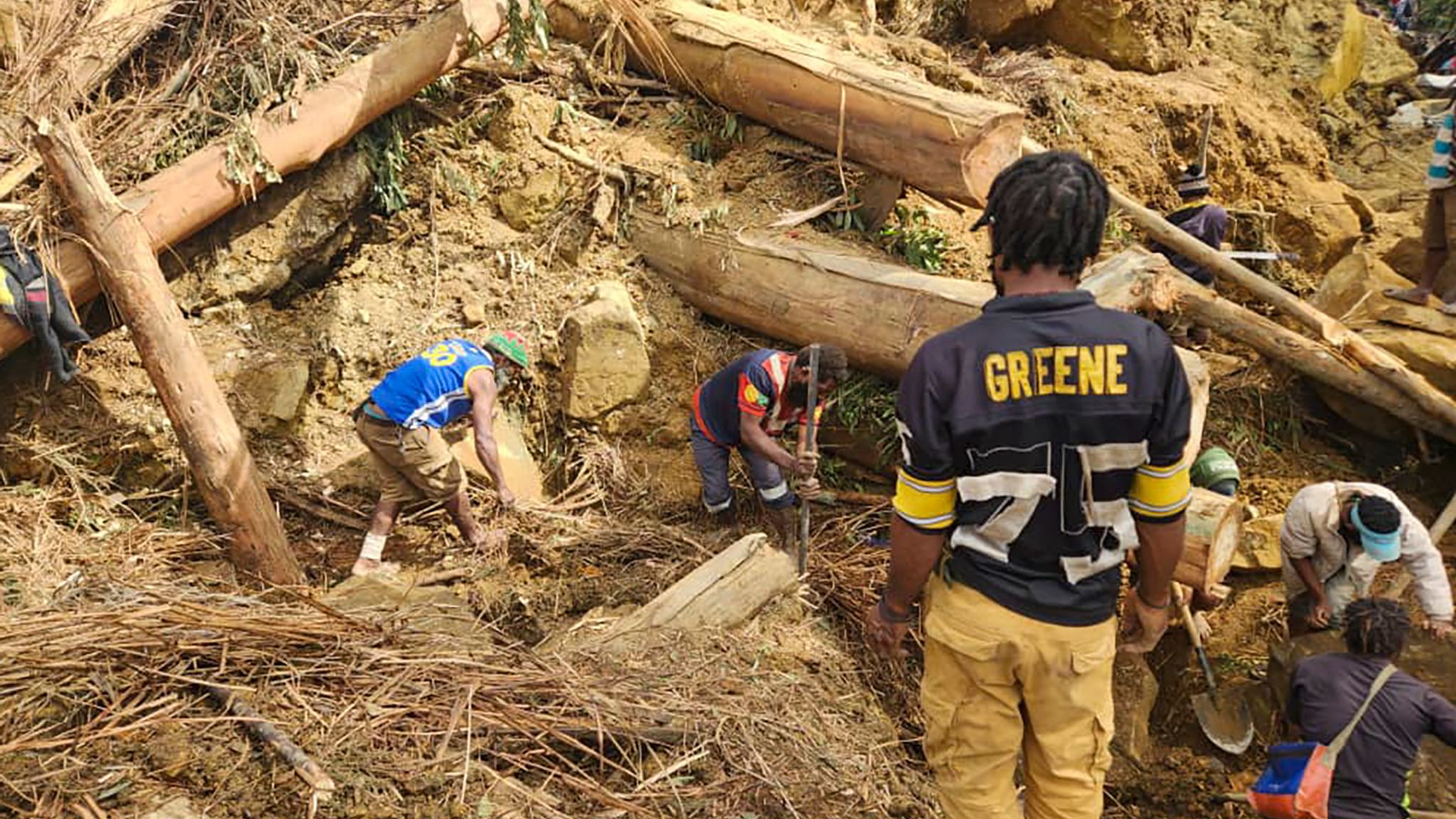 Papua New Guinea: More than 2,000 people buried alive in landslide - as ...