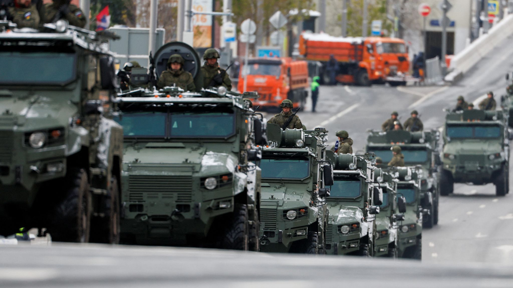 Russia Victory Day parade: Only one tank on display as Vladimir Putin ...