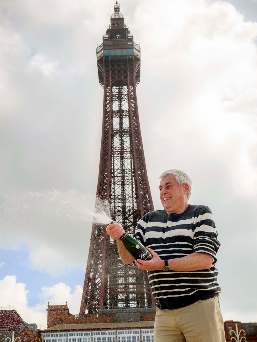 Thunderball jackpot winner from Scotland thought he had dreamt numbers ...