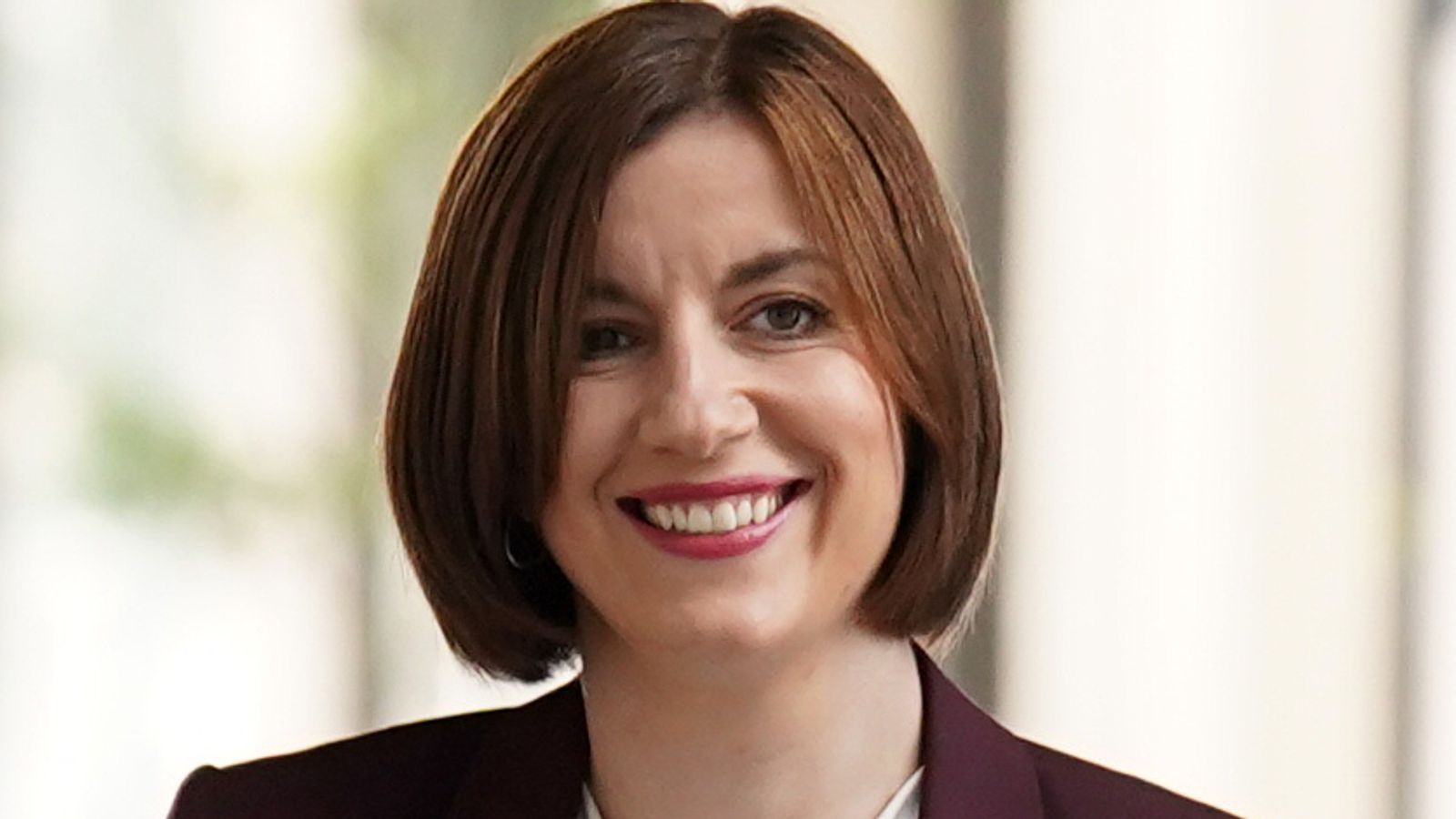 Bridget Phillipson: Bullied at school and rotten windows - Labour's new education secretary ...