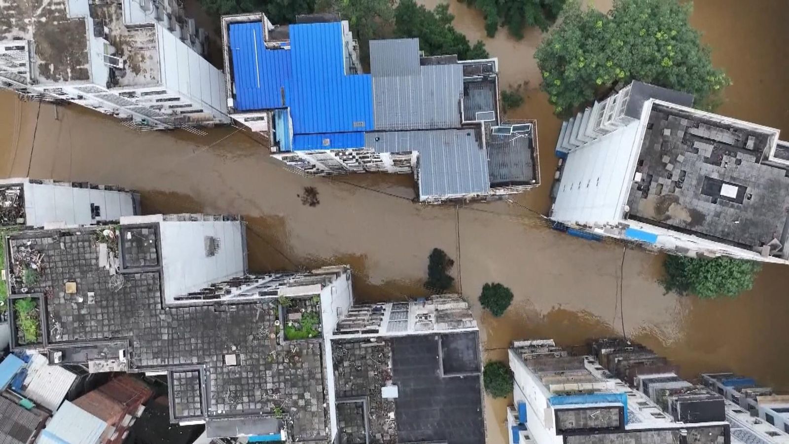 China: Extensive flooding in southeast region prompts mass evacuations ...