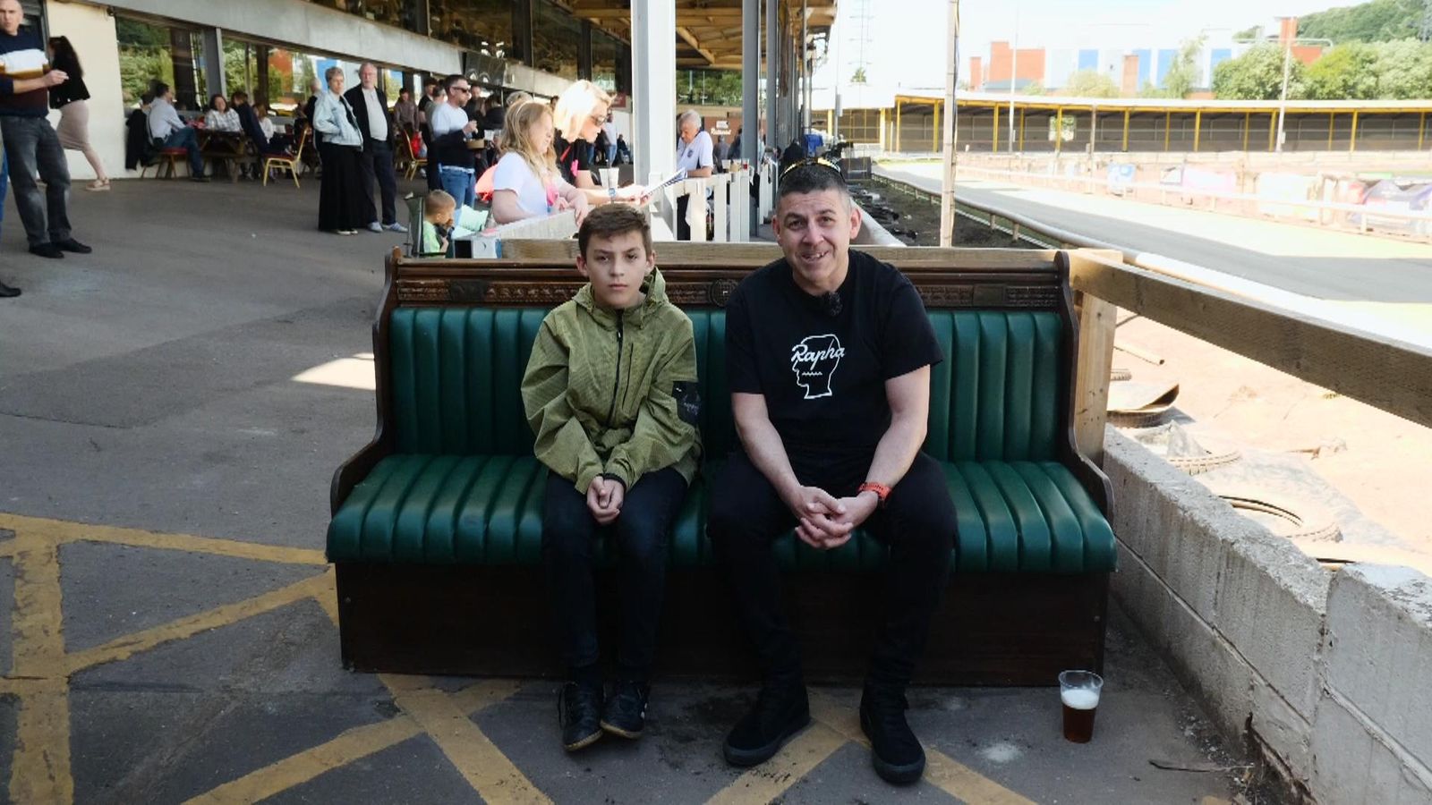 Bench Across Britain: Labour-safe seat in Sheffield has mixed feelings ...