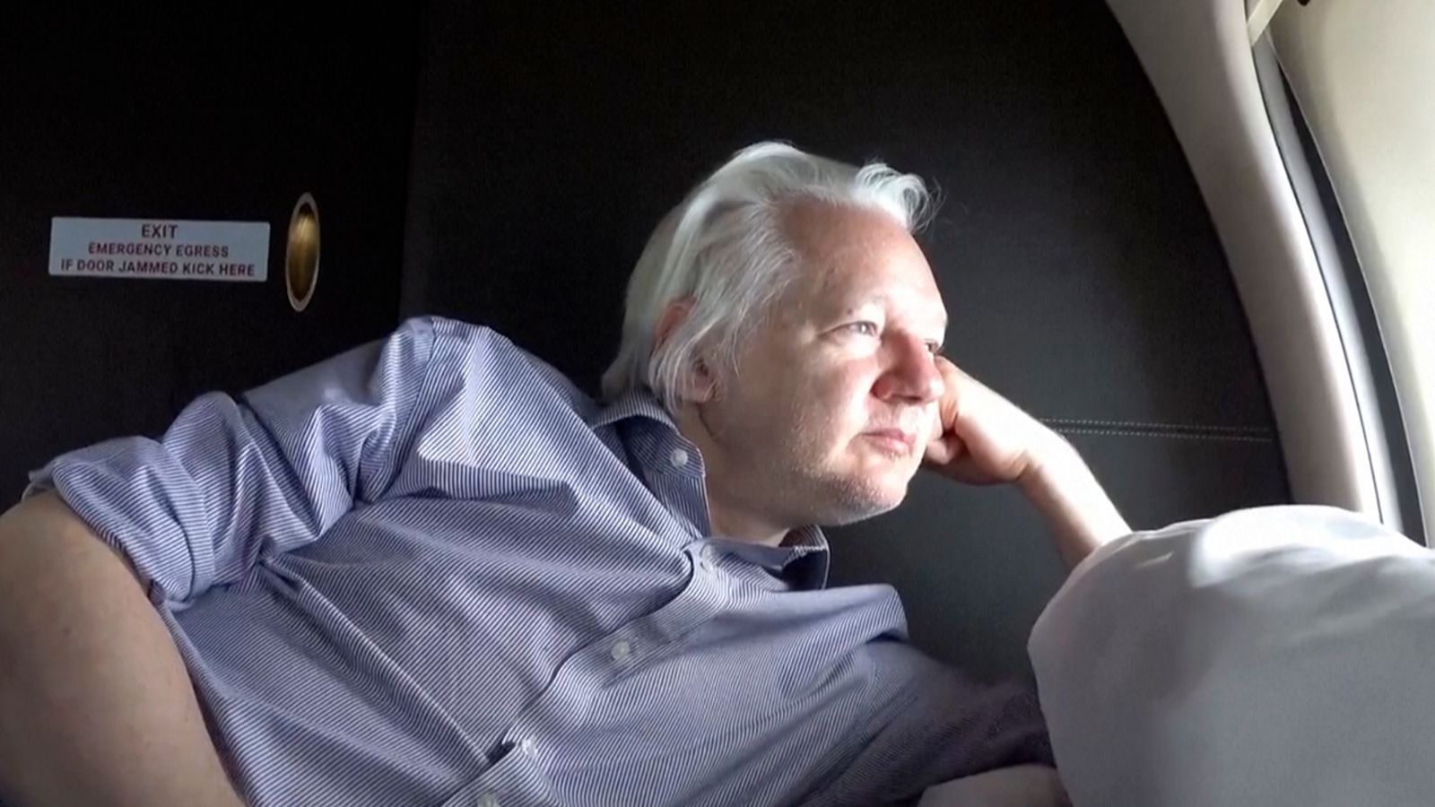 Julian Assange: Who is the founder of WIkiLeaks and what did he ...