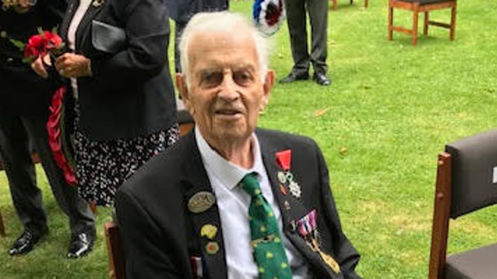 Last member of D-Day veterans group to scatter comrades' ashes on final ...