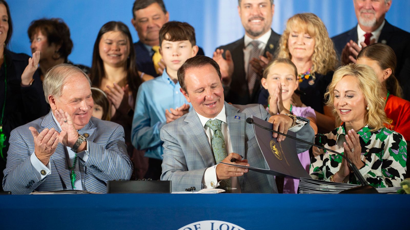 Louisiana becomes first US state to make Ten Commandments mandatory in ...