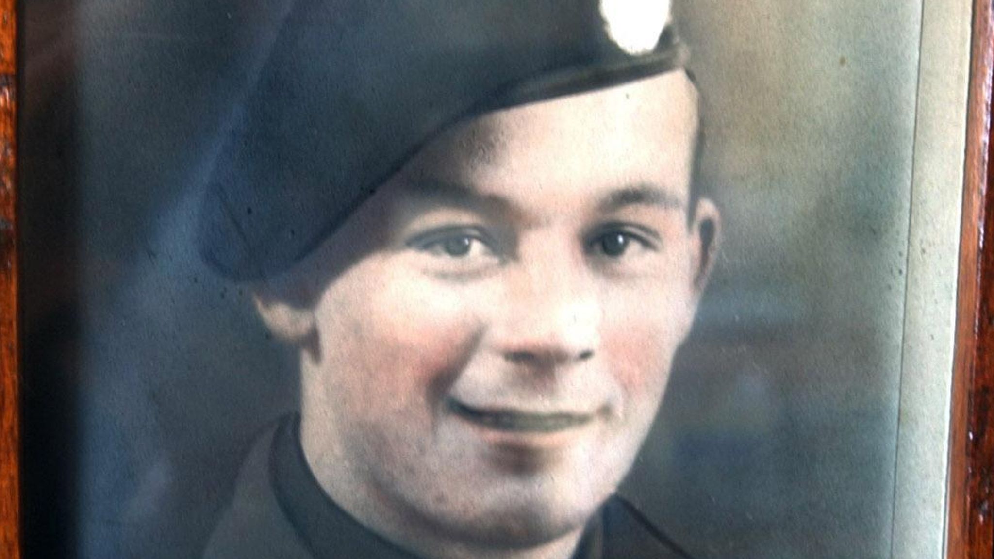 The legacy of the Mad Piper who played bagpipes on D-Day beaches | UK ...