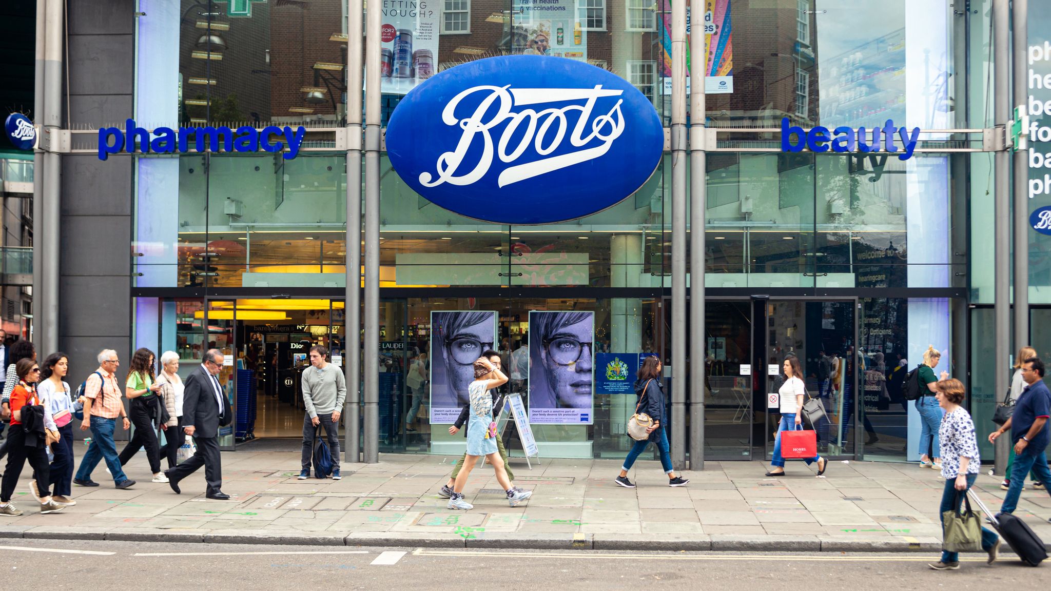 Walgreens Boots Alliance sold to private equity firm Sycamore Partners | Money News | Sky News