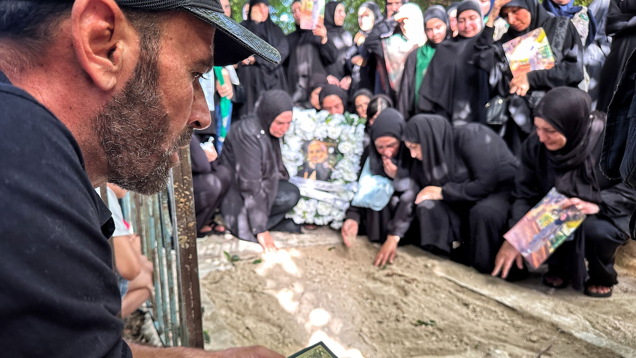 Israel-Lebanon: A funeral for two women shows how furious fighting is ...