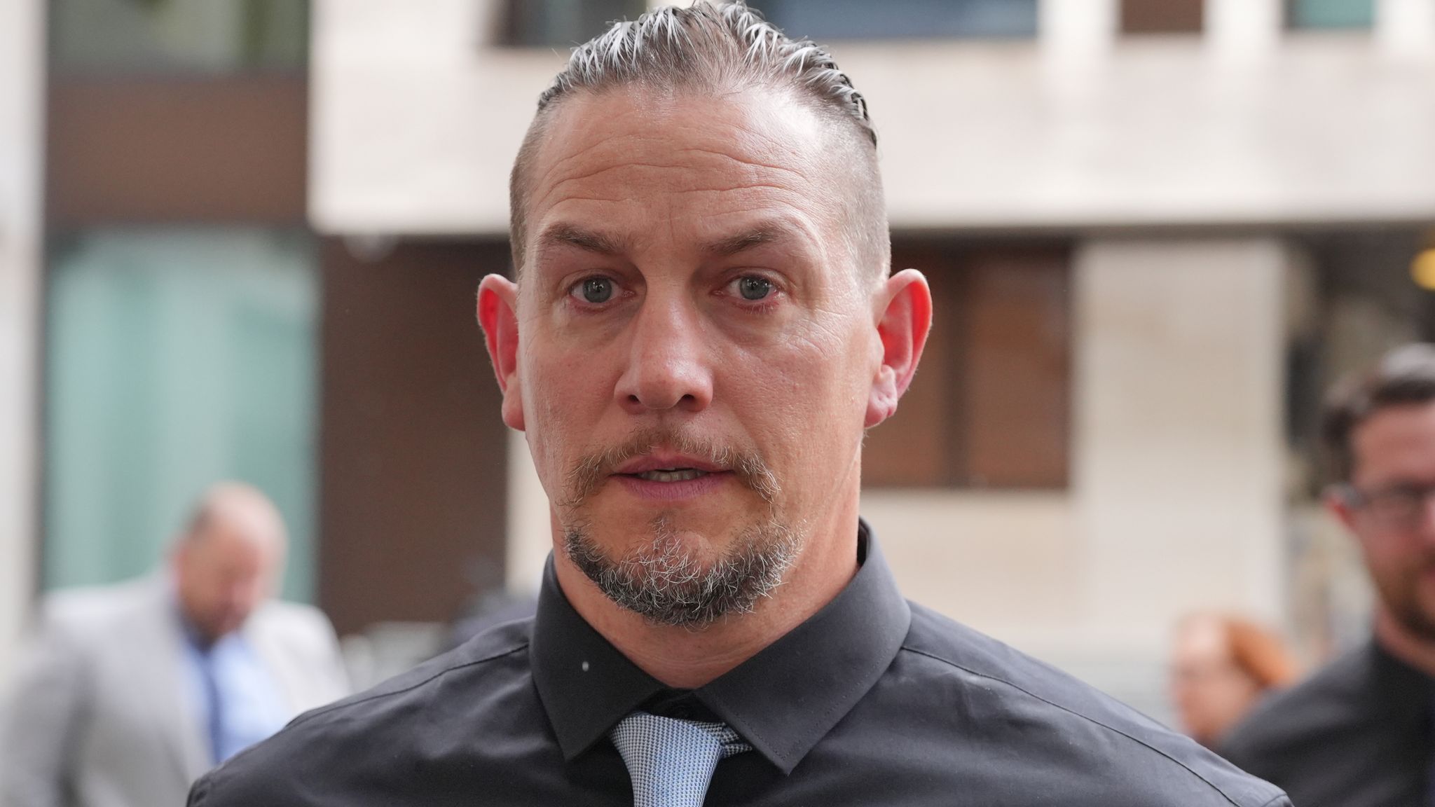 Metropolitan Police officer fined for assaulting woman during bus fare ...