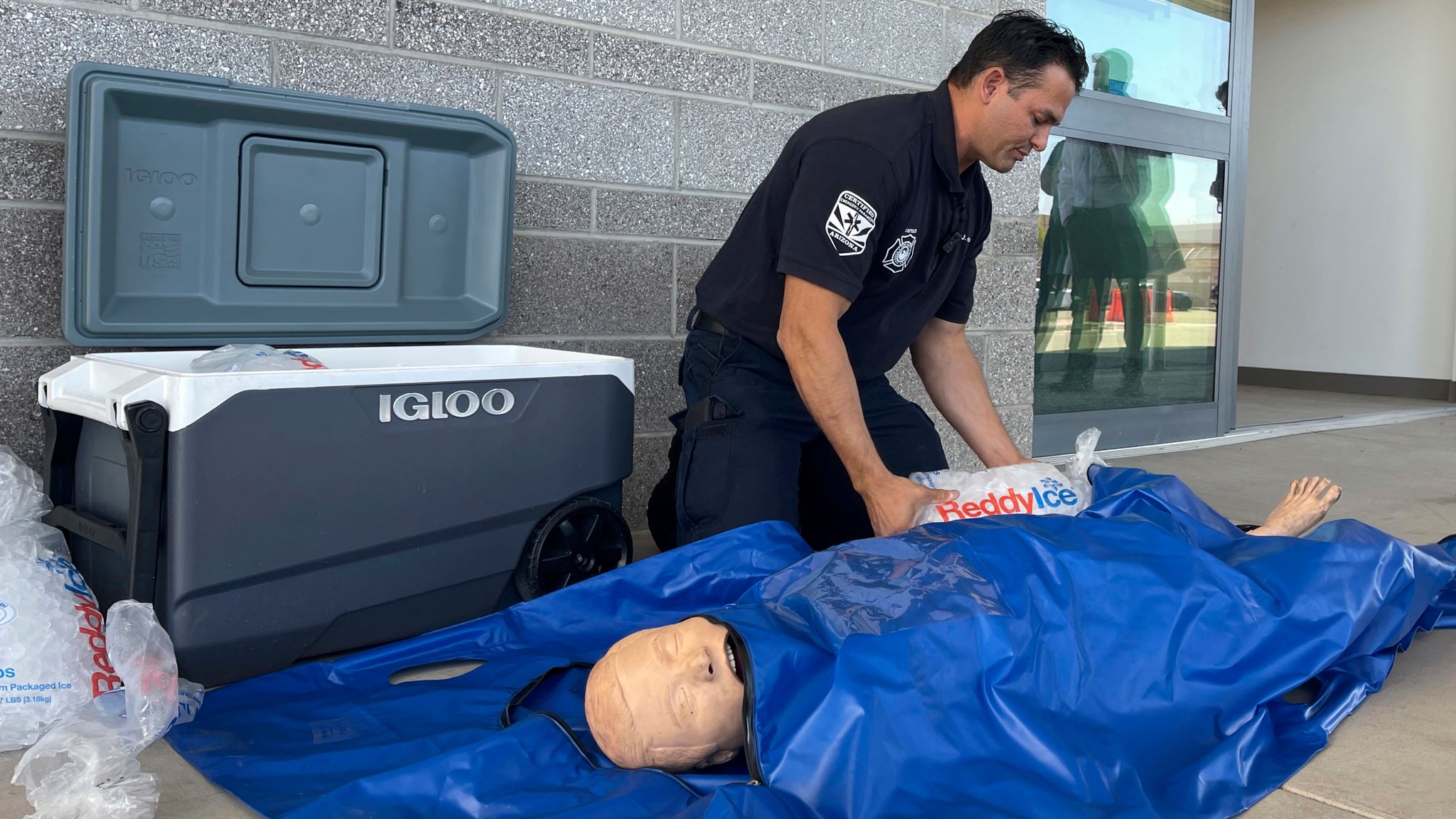 Firefighters using ice immersion to treat heatstroke victims as ...