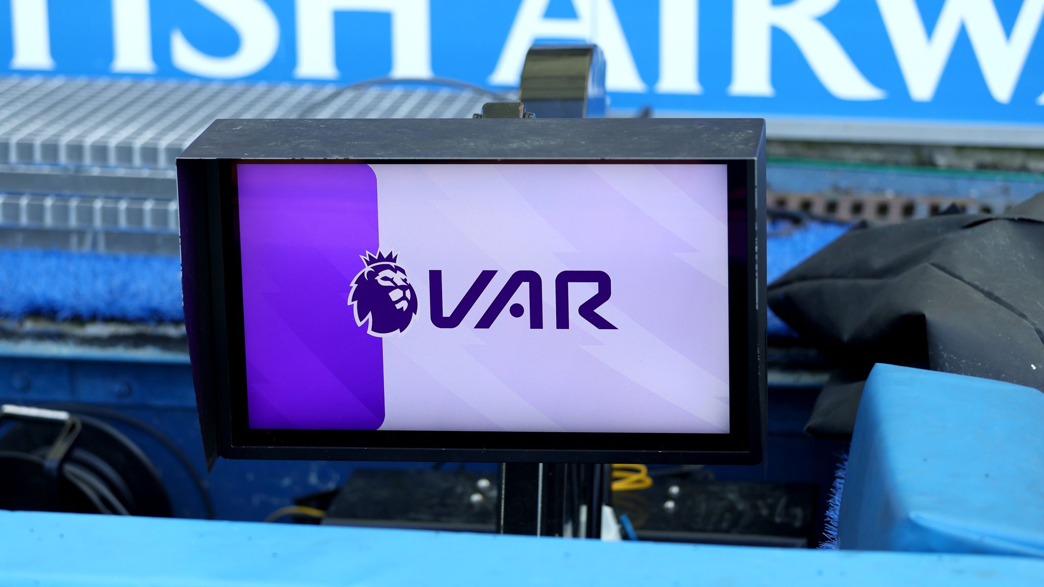 Premier League clubs vote overwhelmingly to keep VAR next season | UK ...