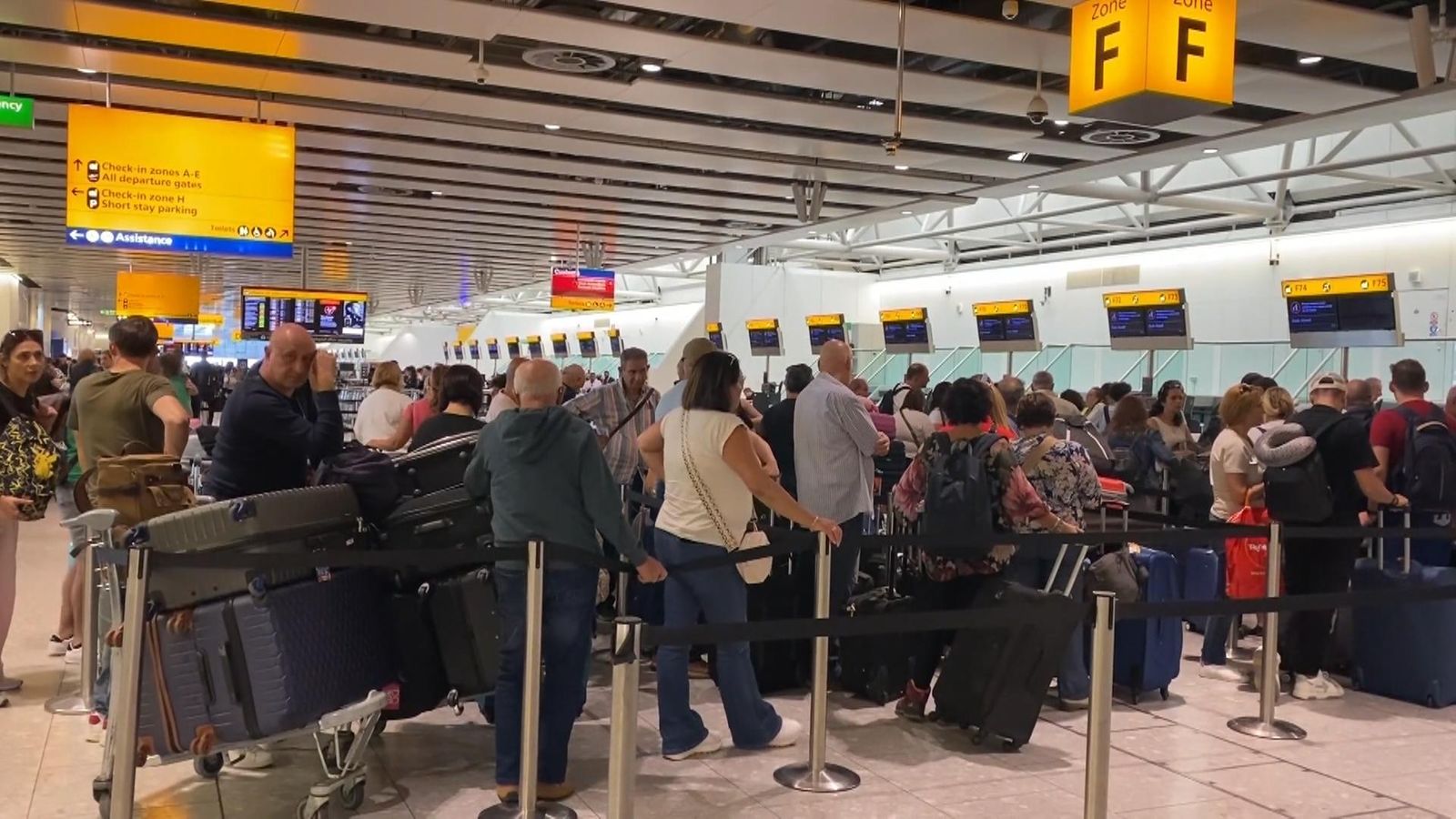 IT outage: Holidays cancelled and travellers left stranded around the ...