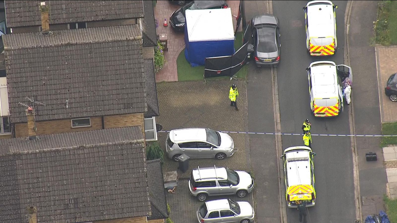 Kyle Clifford: Manhunt under way after murders of wife and two ...