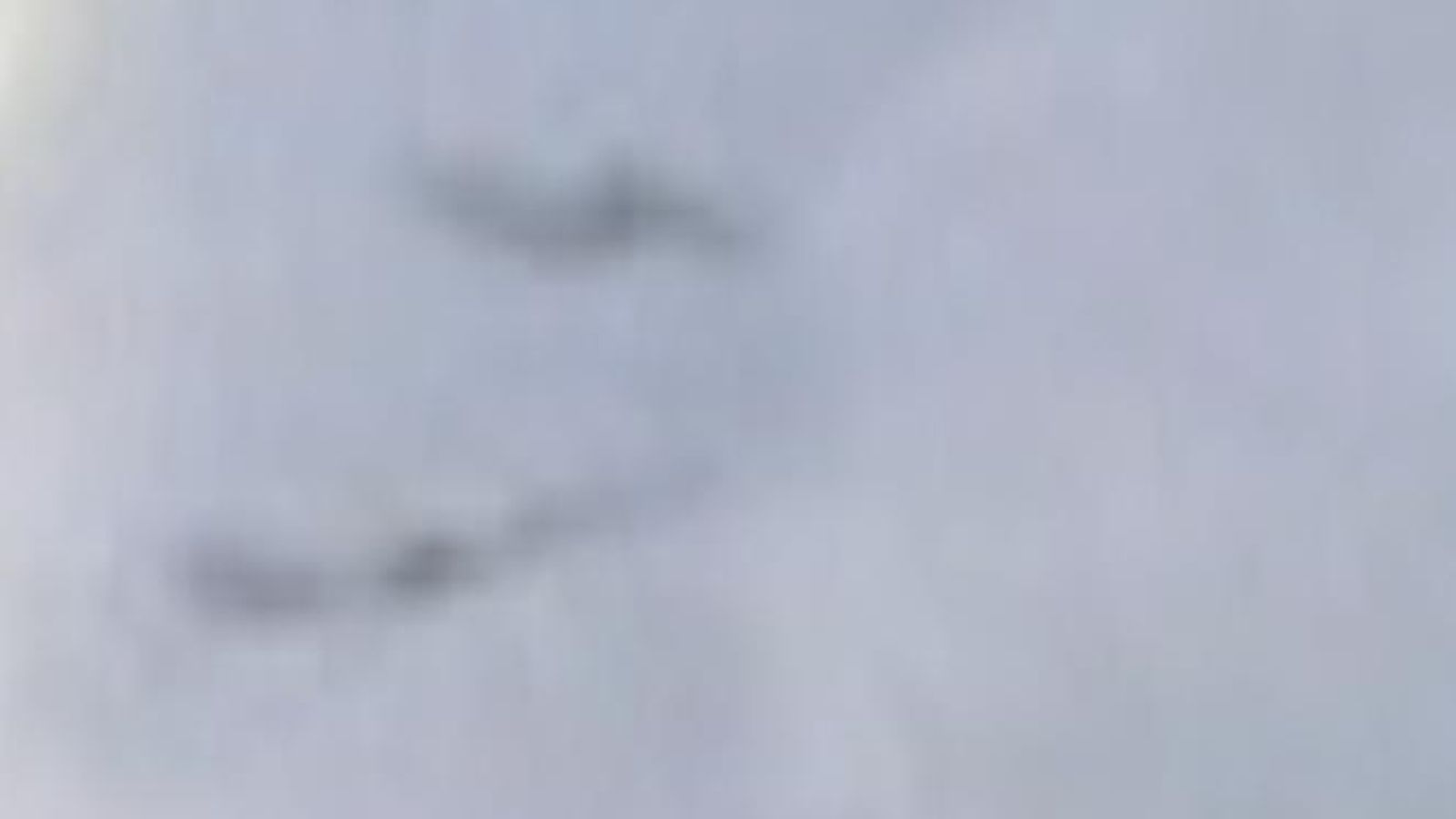 Syracuse: Two planes appear almost to collide in mid-air over airport ...