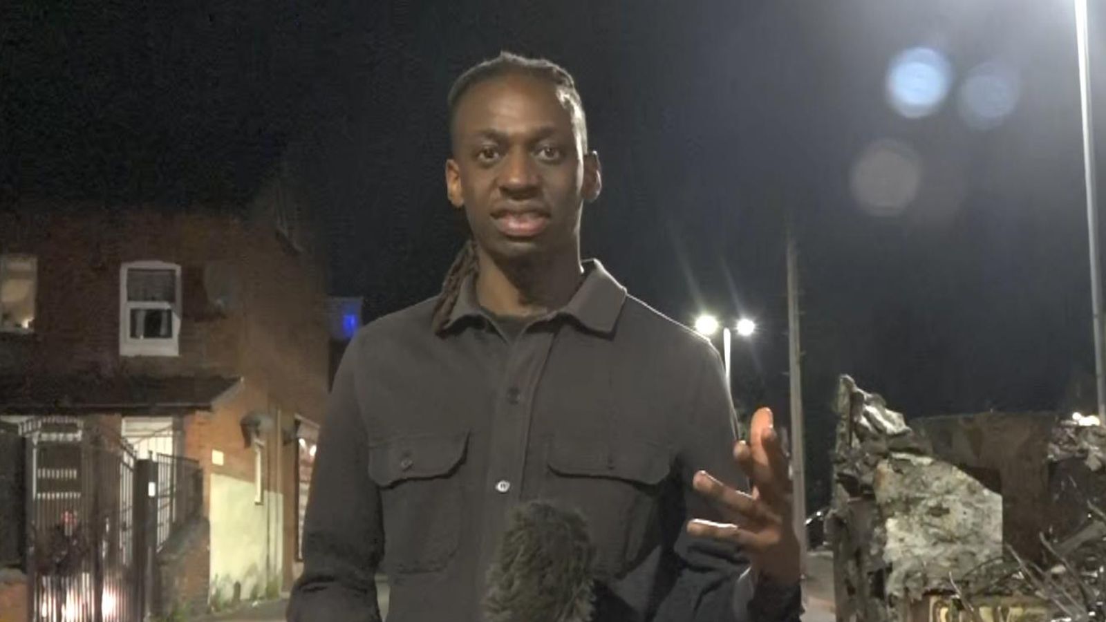 Riot in Leeds sees a bus set alight and police vehicles targeted | UK ...