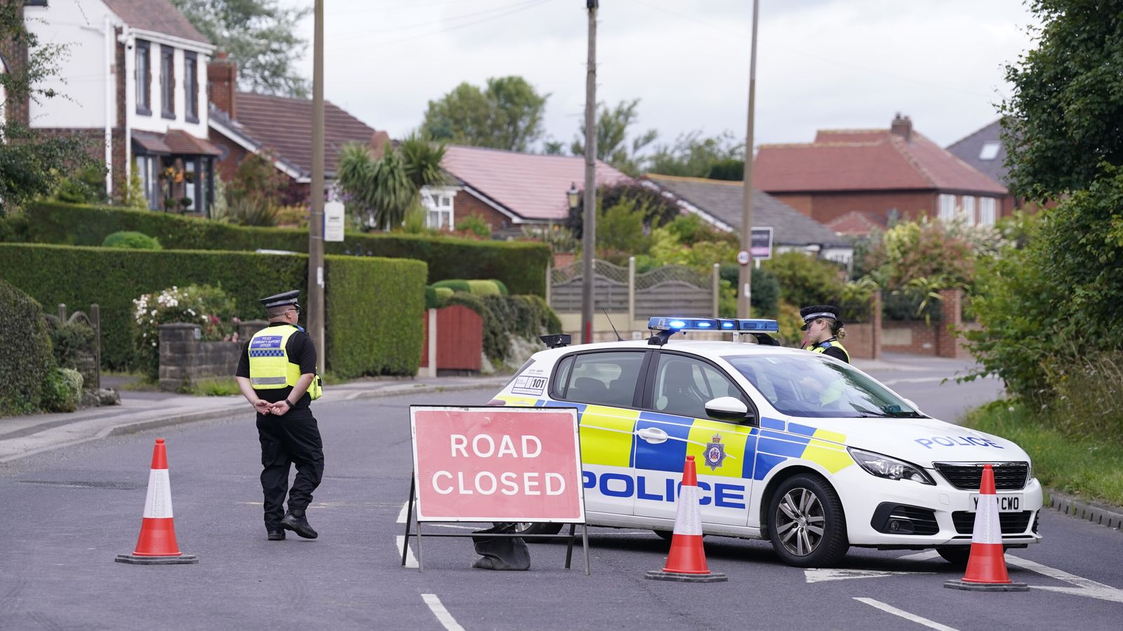 Six people, including two children, killed in crash between Wakefield ...