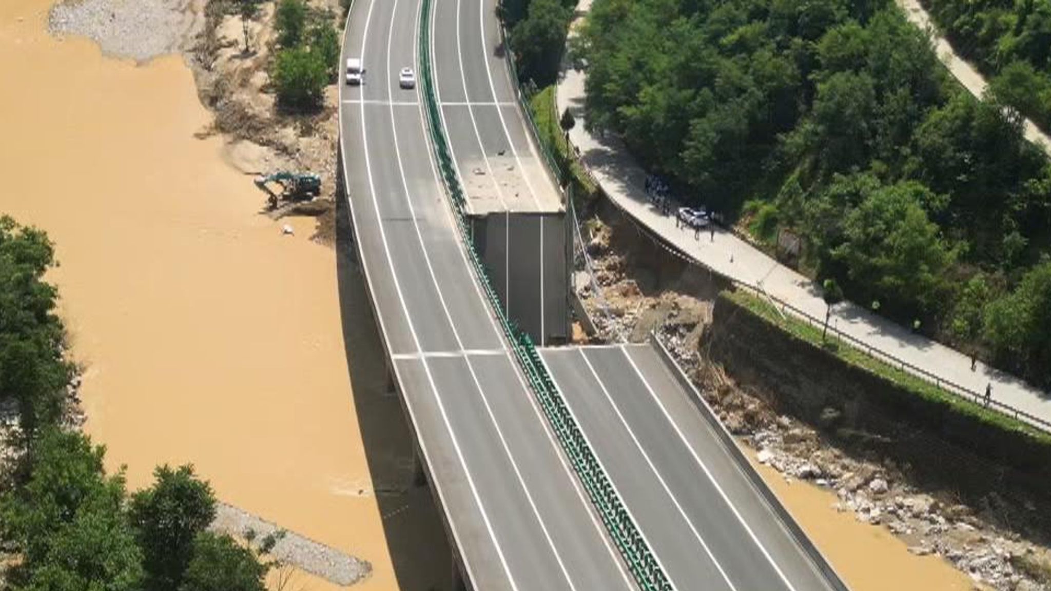 Was deadly bridge collapse a freak accident or result of China's race to modernise? | World News ...